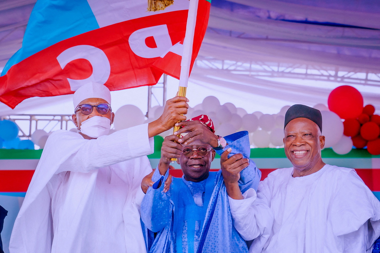 Nigerian presidential candidates pledge peaceful campaign | Reuters