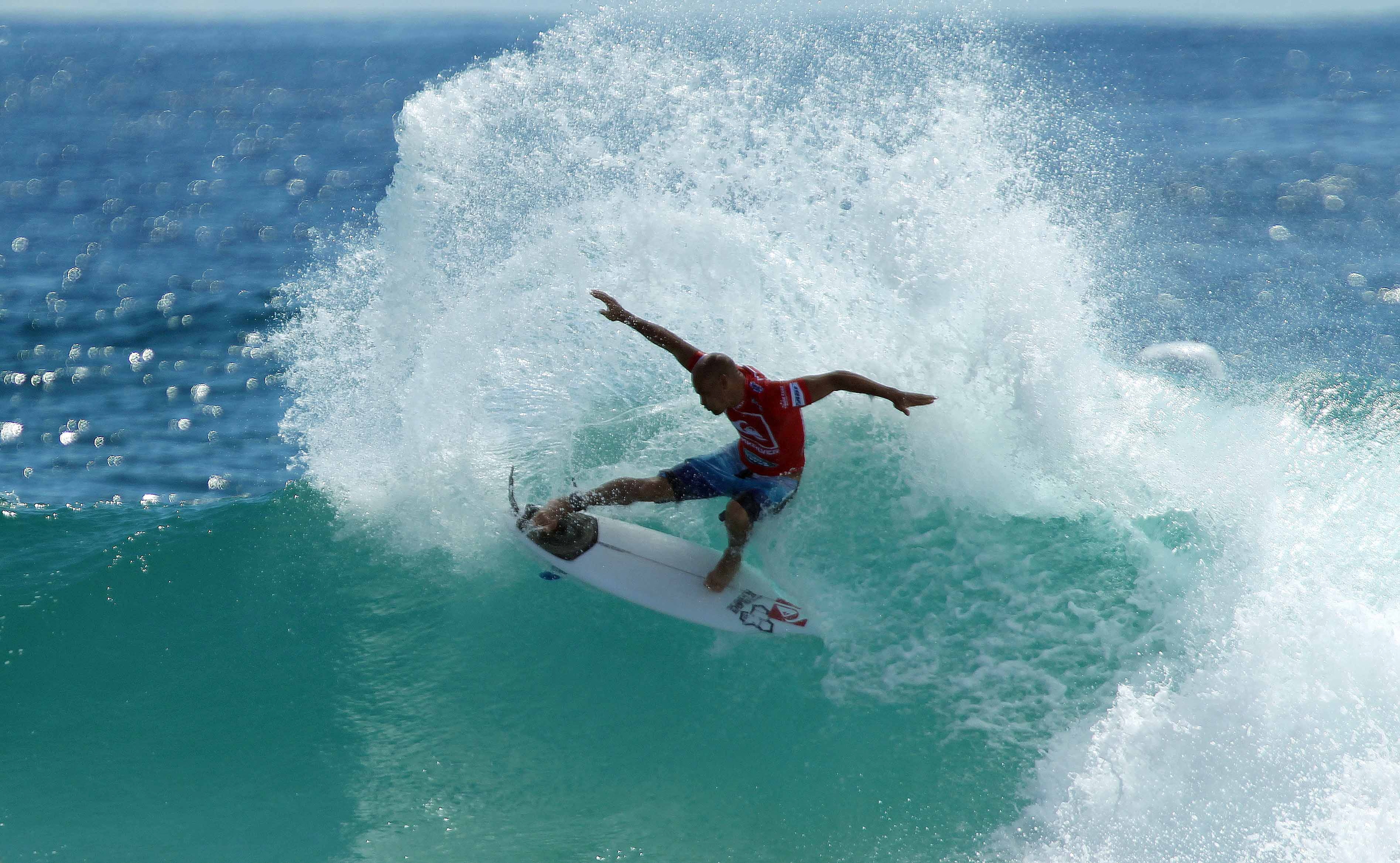 EXCLUSIVE Surfing-Slater says he plans to compete for 12th World Title ...
