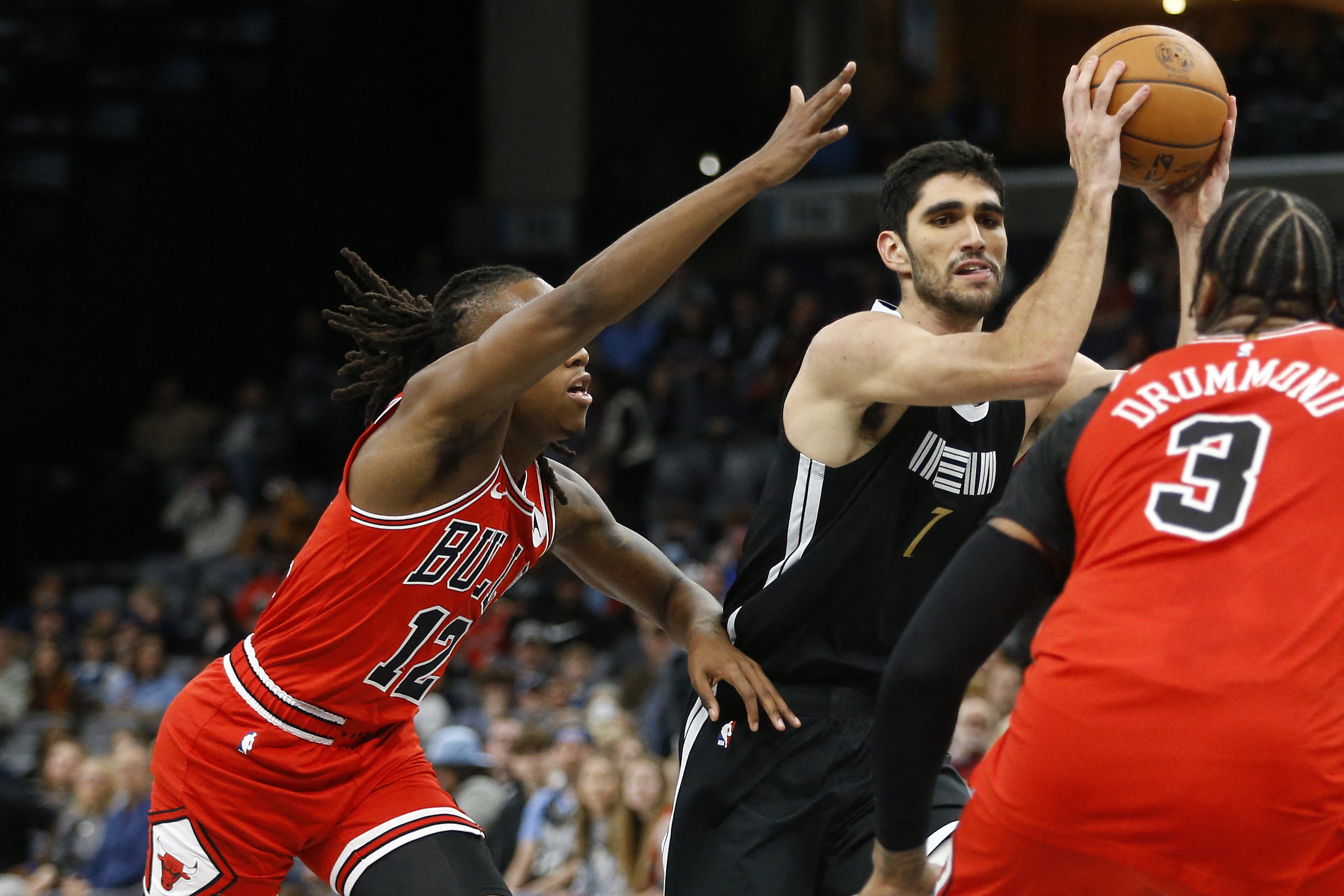 Bulls hand Grizzlies 7th straight loss | Reuters