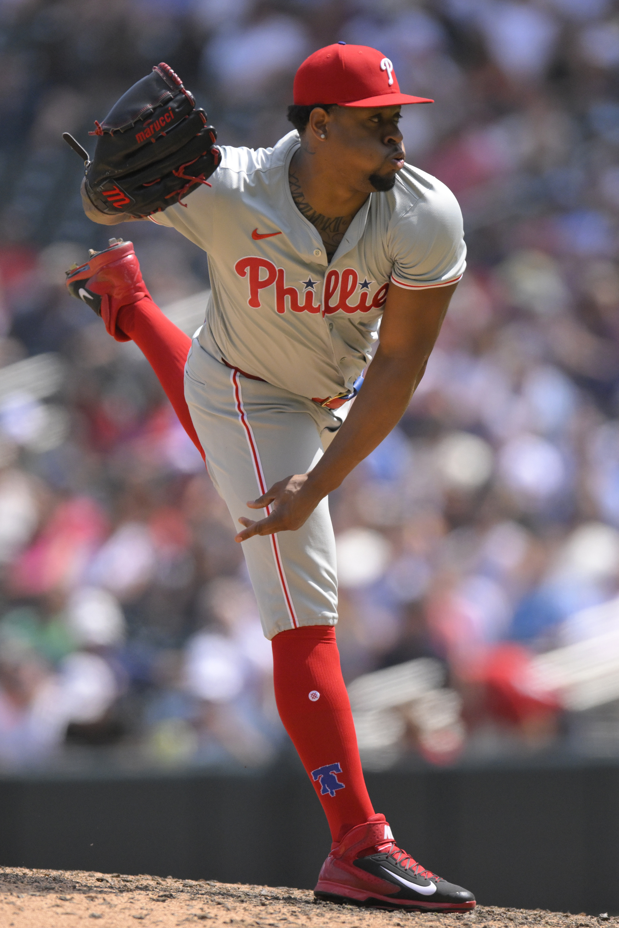 Max Kepler's winning hit allows Twins to silence Phillies | Reuters