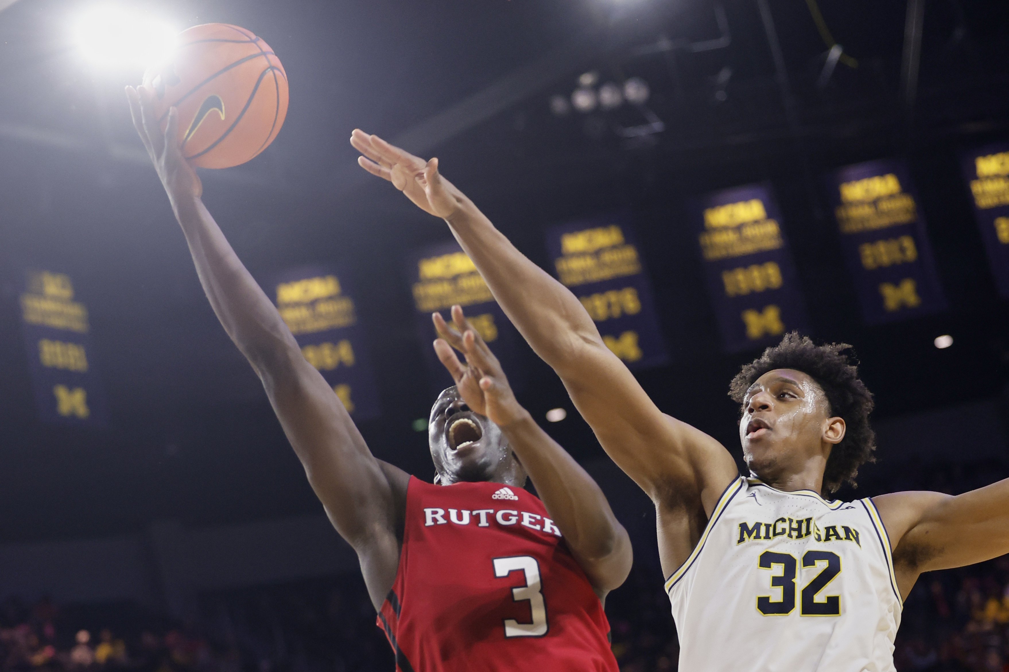 Michigan suffers another 2nd-half collapse in loss to Rutgers | Reuters