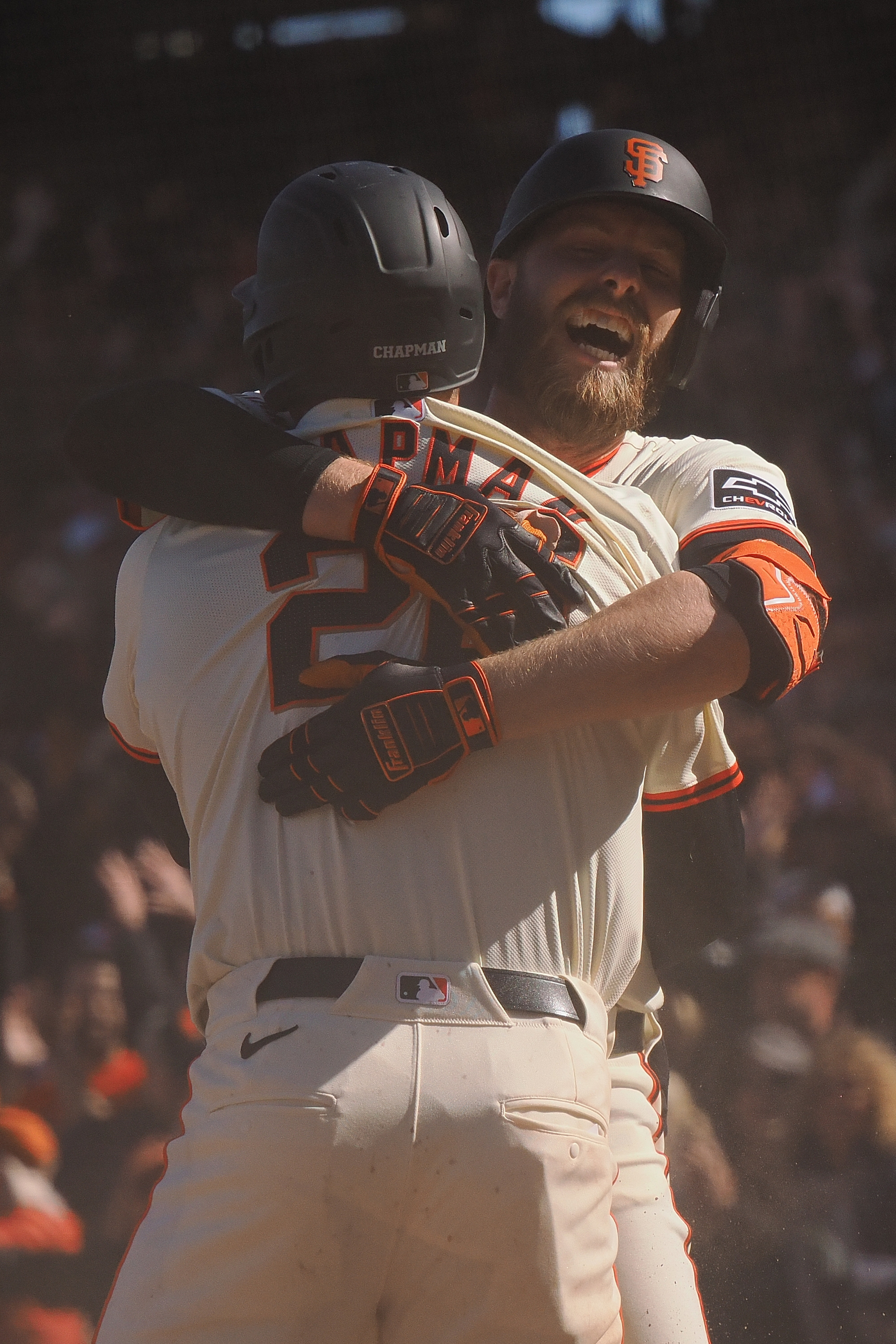 Thairo Estrada provides heroics as Giants rally past Padres | Reuters