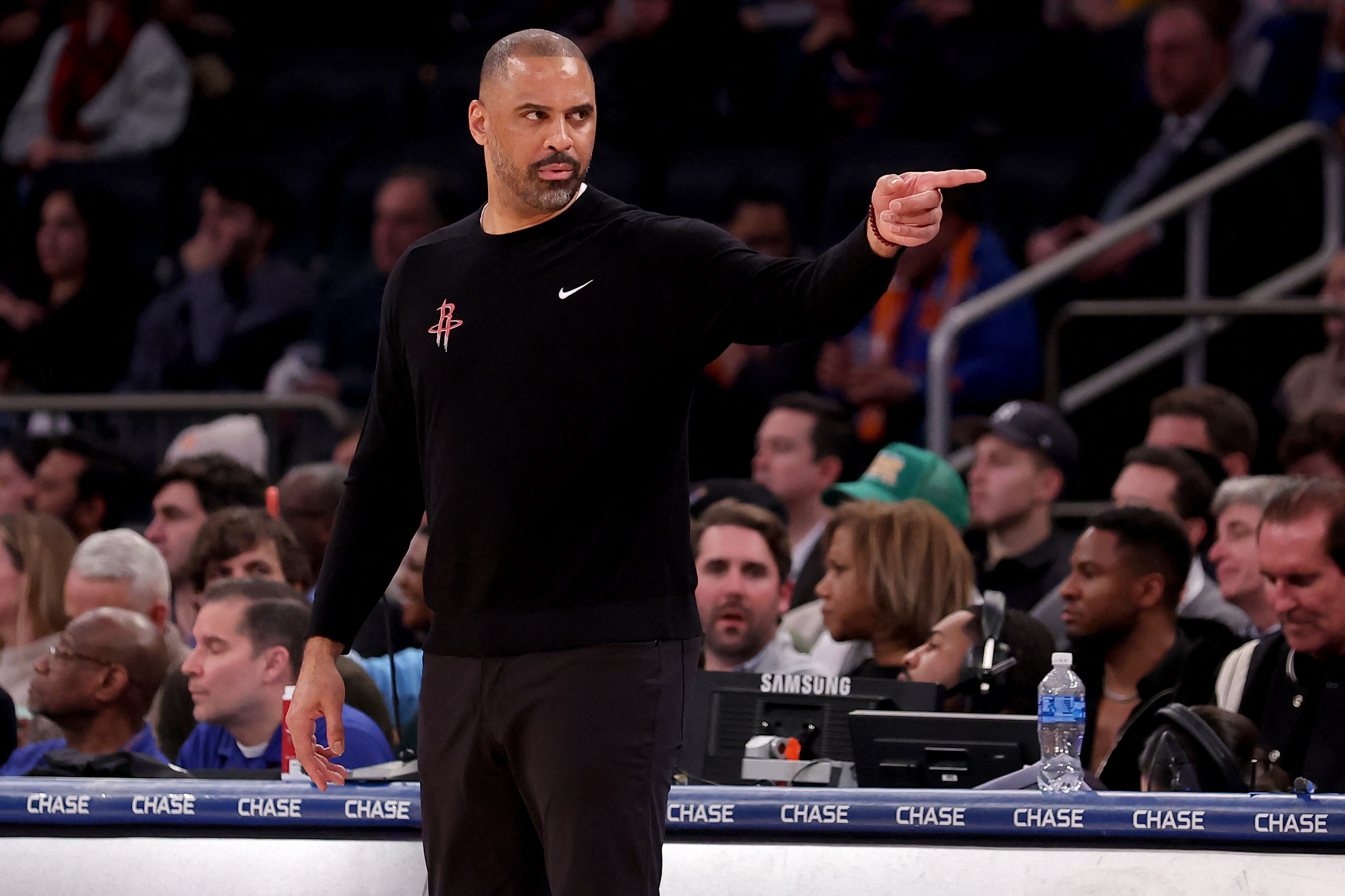 Jalen Brunson scores 30 to carry Knicks past Rockets | Reuters