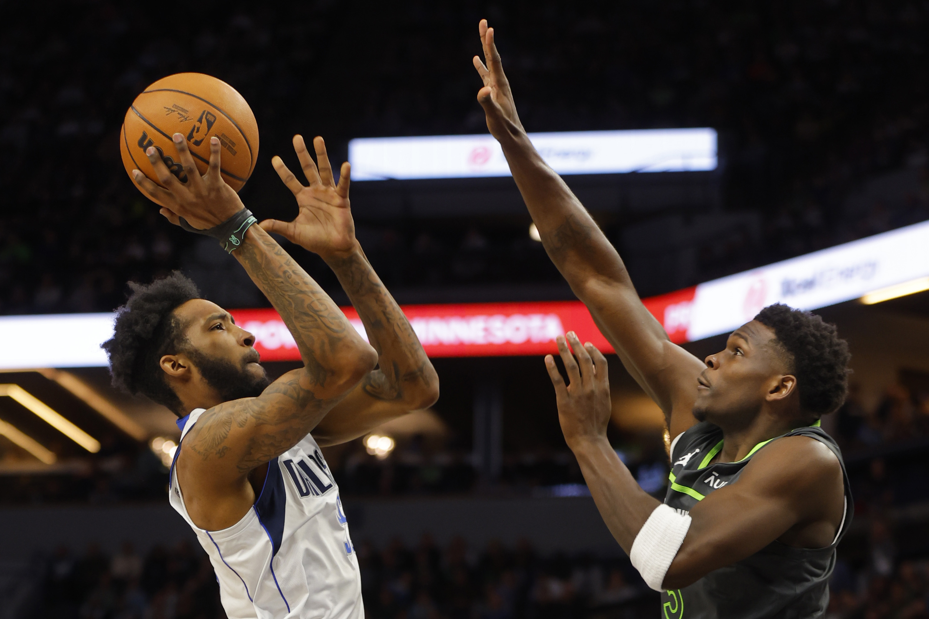 Anthony Edwards puts up 44 as Wolves best Mavs | Reuters