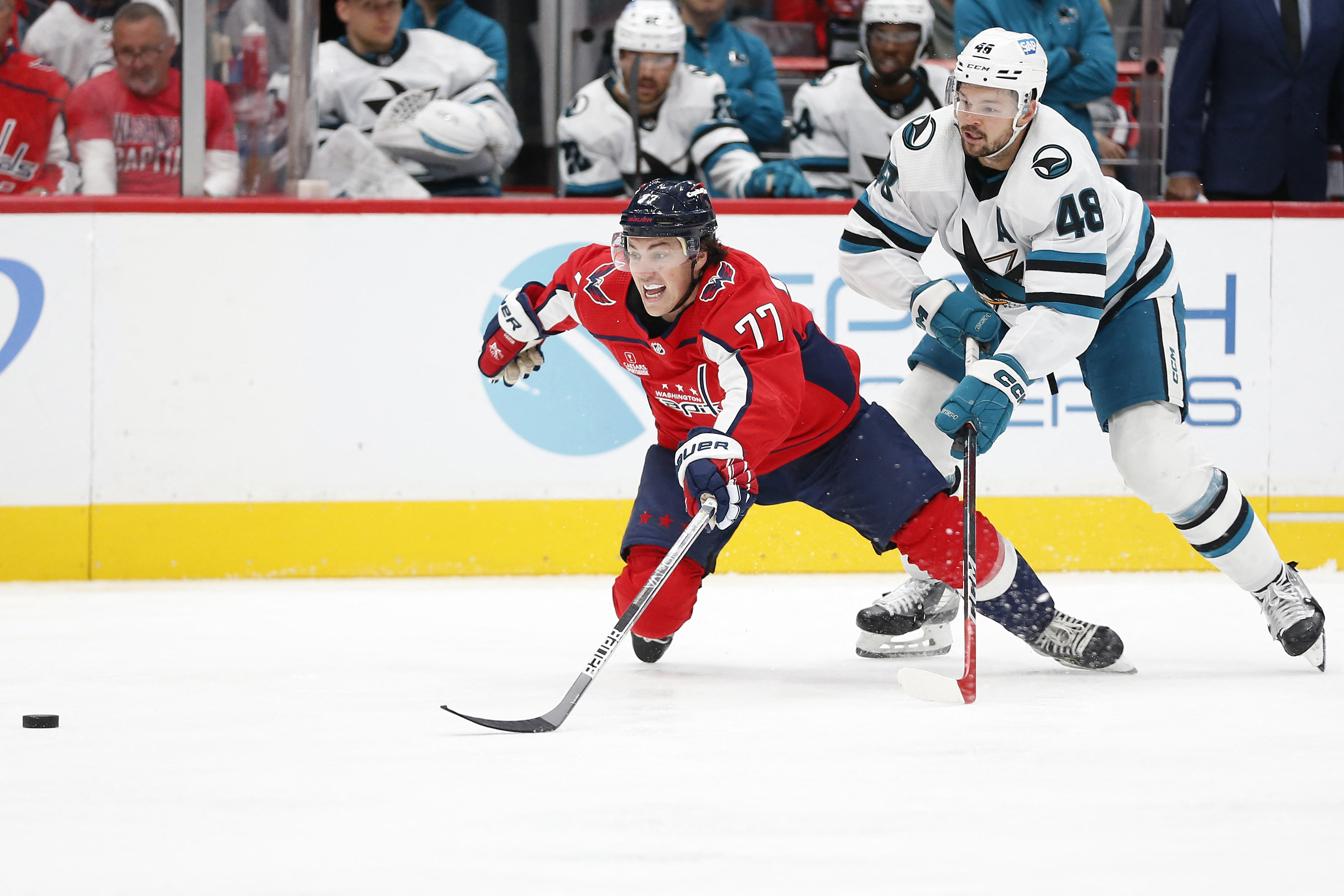 Tom Wilson helps Capitals top winless Sharks | Reuters