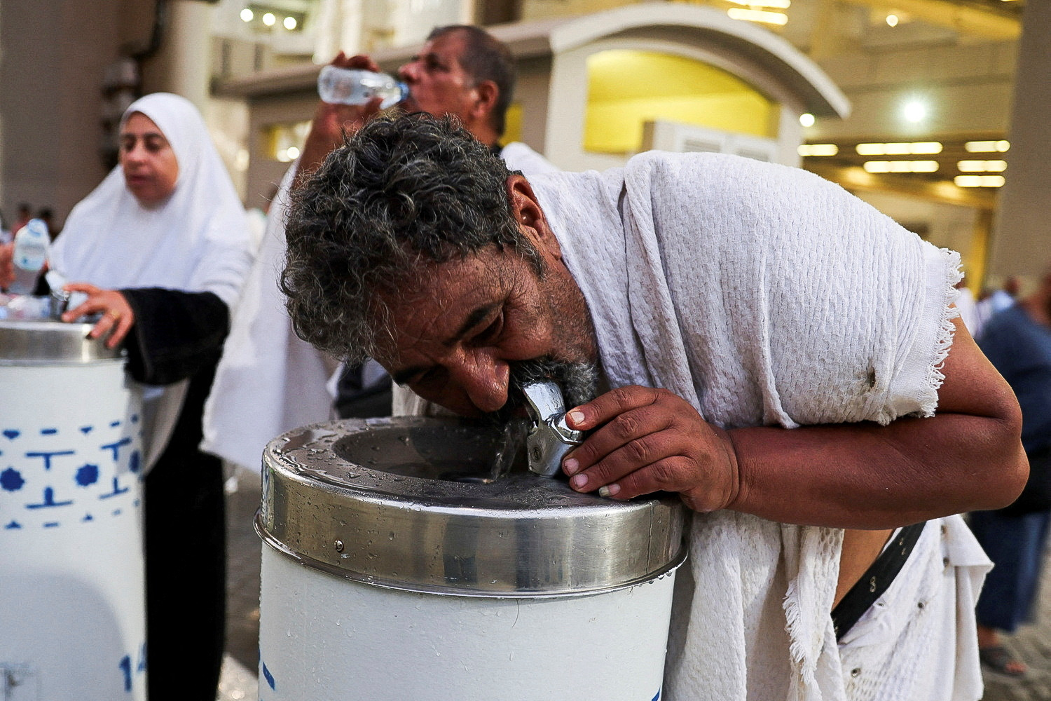 Hundreds die of extreme heat on haj pilgrimage, reports say | Reuters