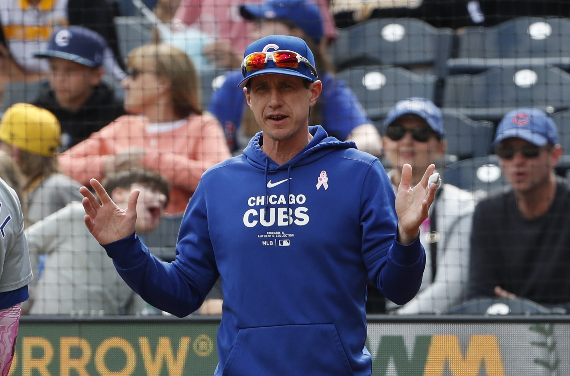 Cubs hold on for series win over slumping Pirates | Reuters