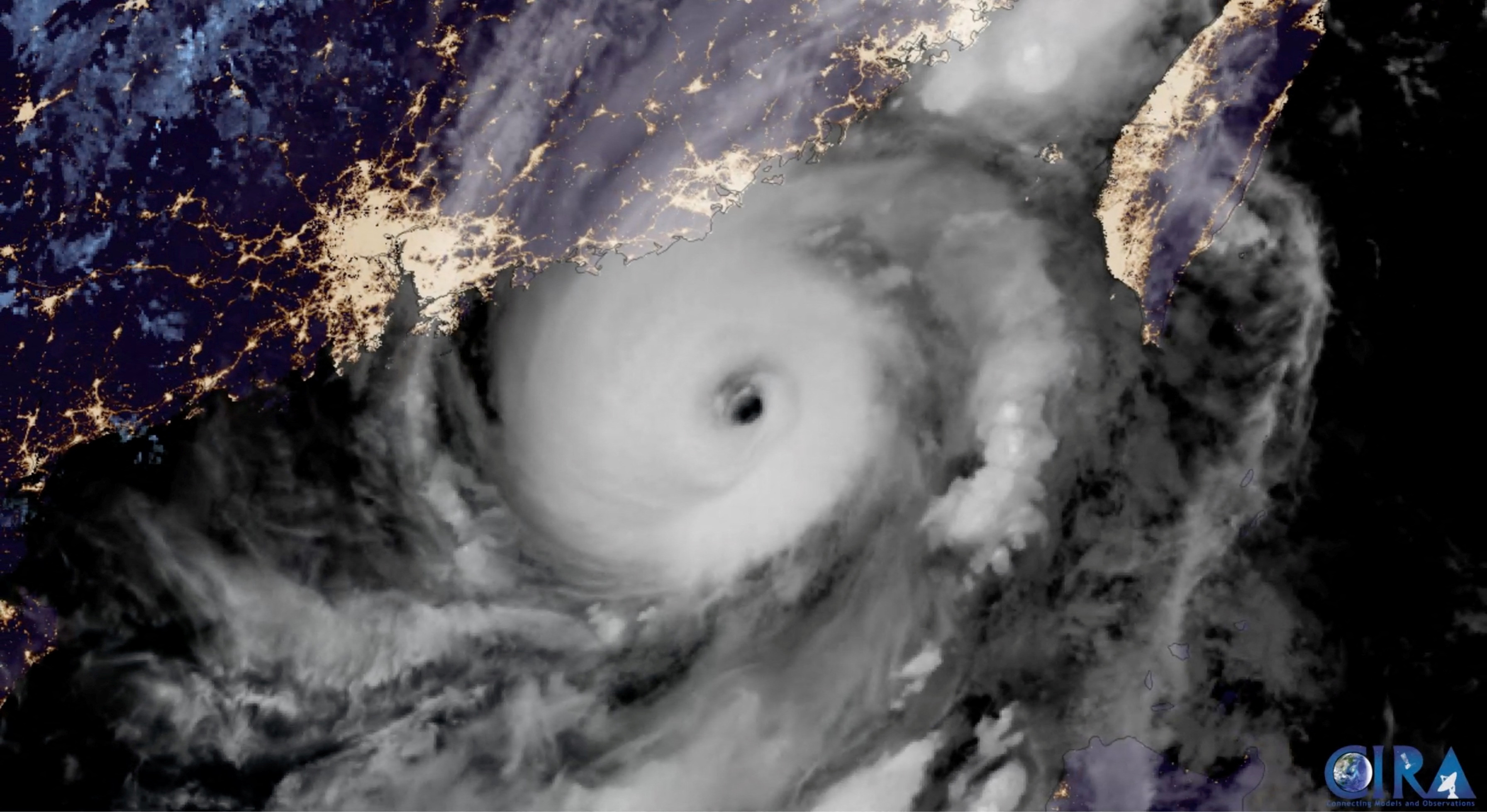 Flights scrapped, businesses shut as super typhoon Saola nears Hong Kong, Guangdong | Reuters