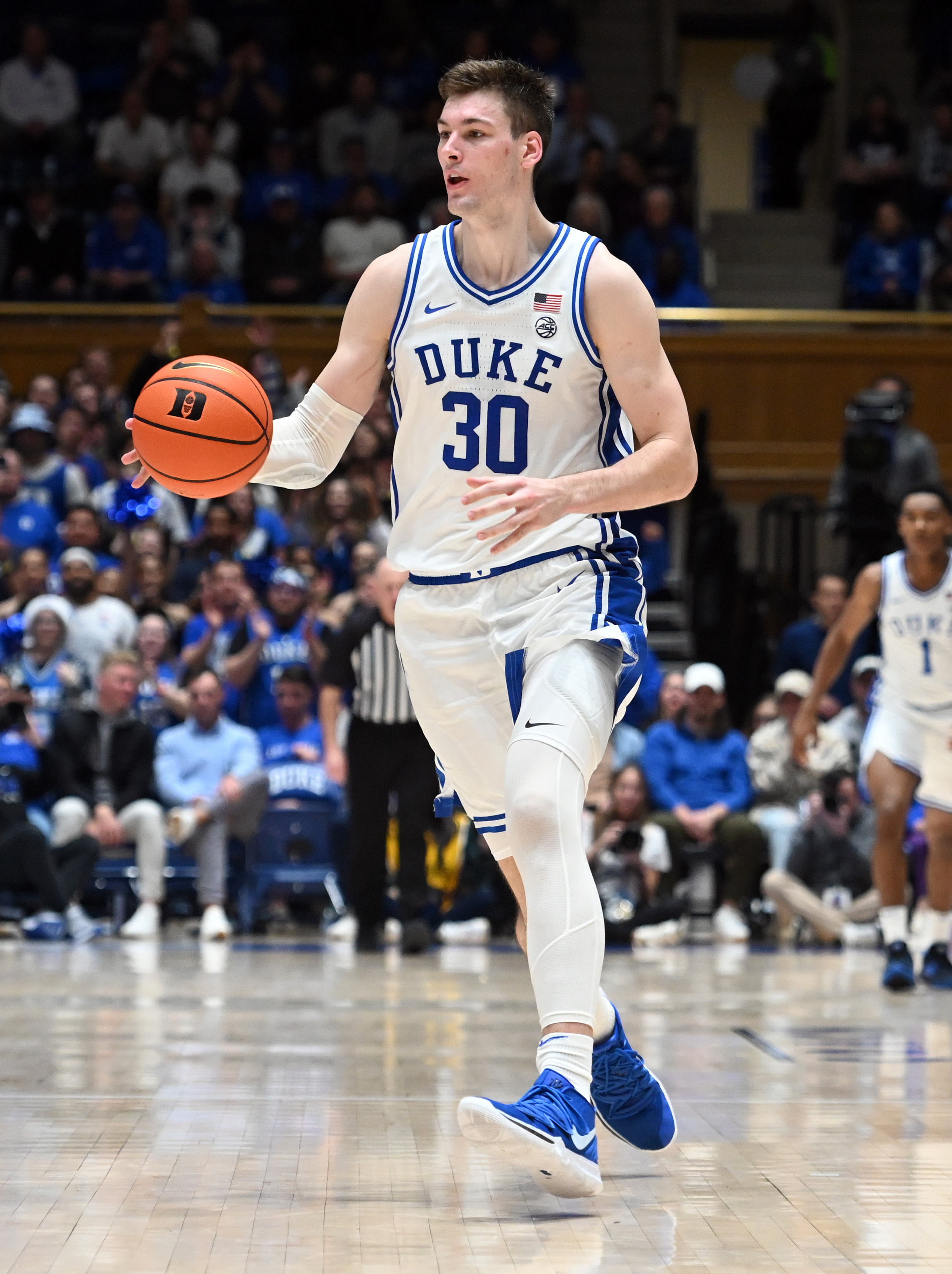 Kyle Filipowski, No. 21 Duke pull away in 2nd half, top Hofstra | Reuters