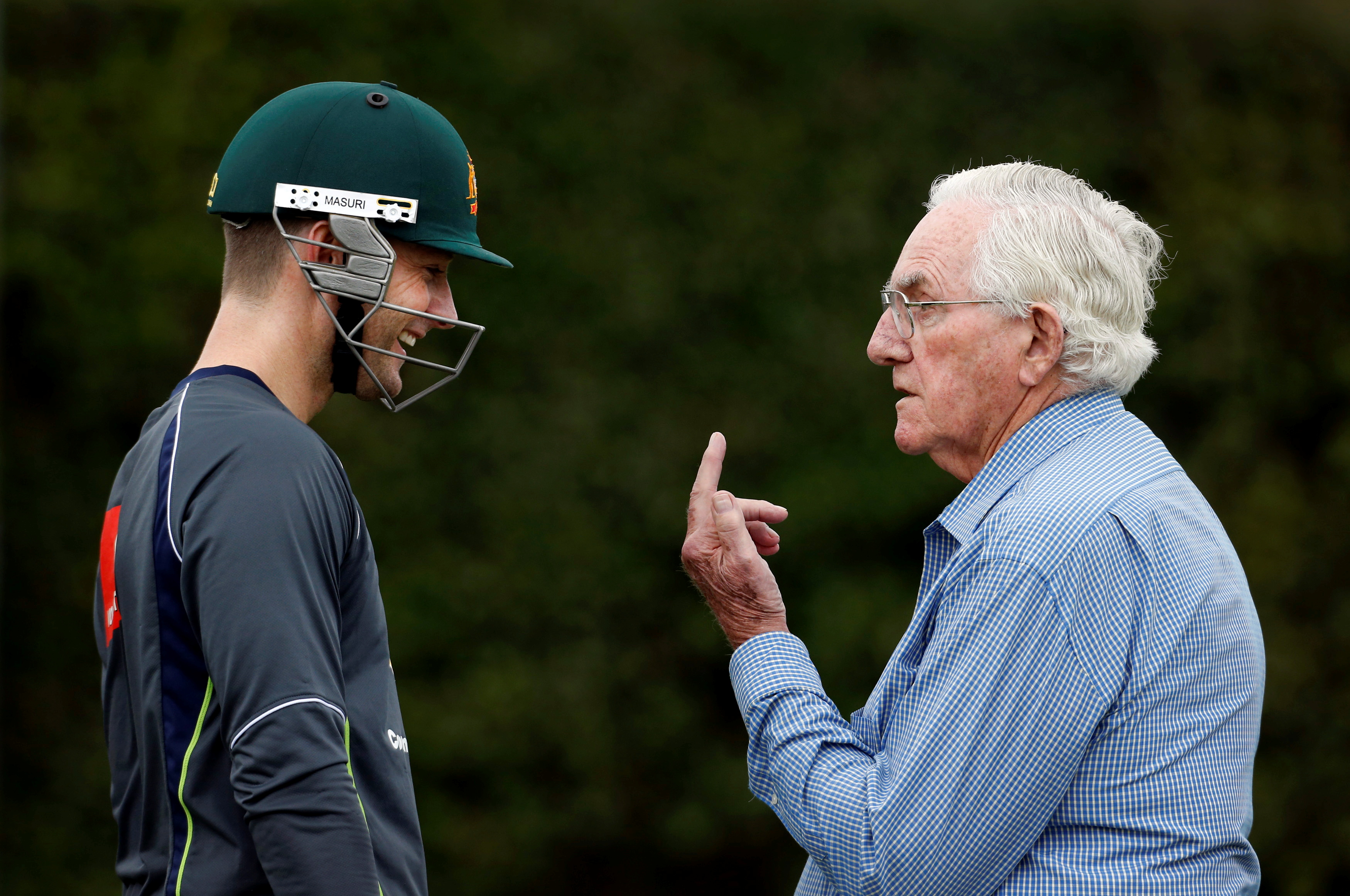 Australian Hall of Fame all-rounder Davidson dies aged 92 | Reuters