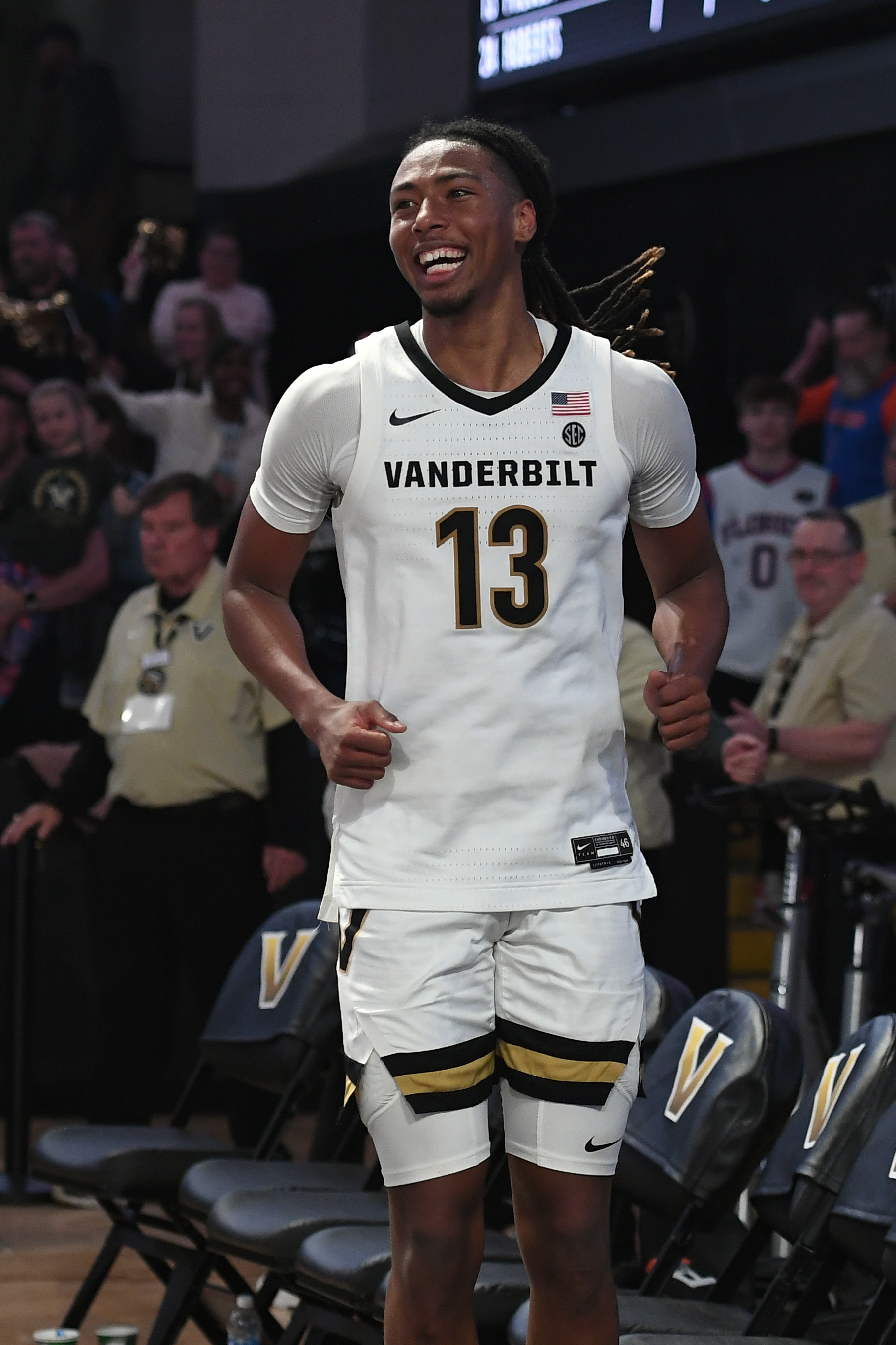 Tyrin Lawrence's clutch steal, bucket lift Vanderbilt past Florida | Reuters
