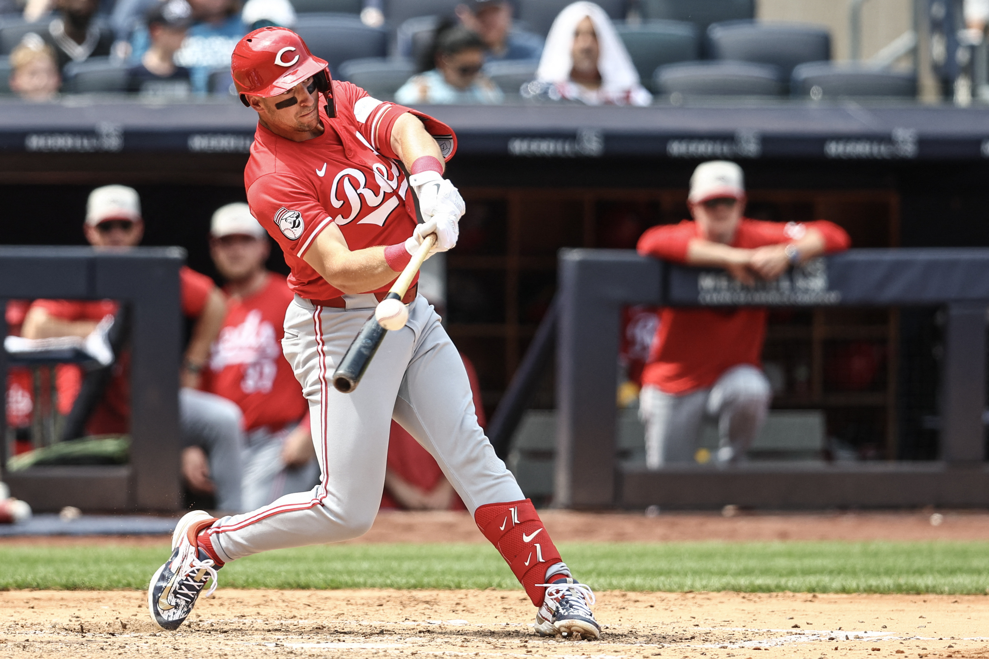 Reds first NL road team to sweep Yankees in three games | Reuters