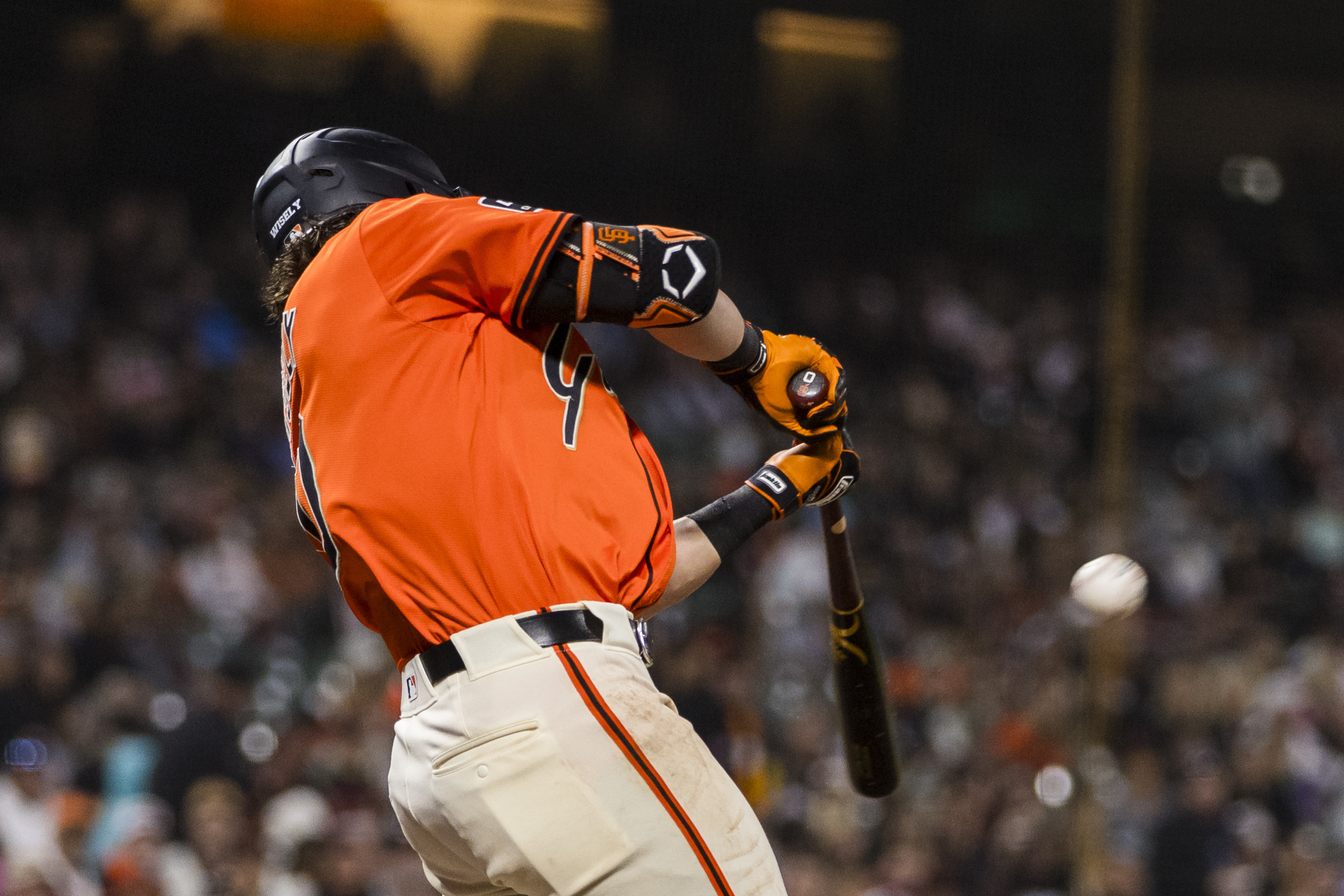 Brett Wisely's single, double, triple lift Giants past Twins | Reuters