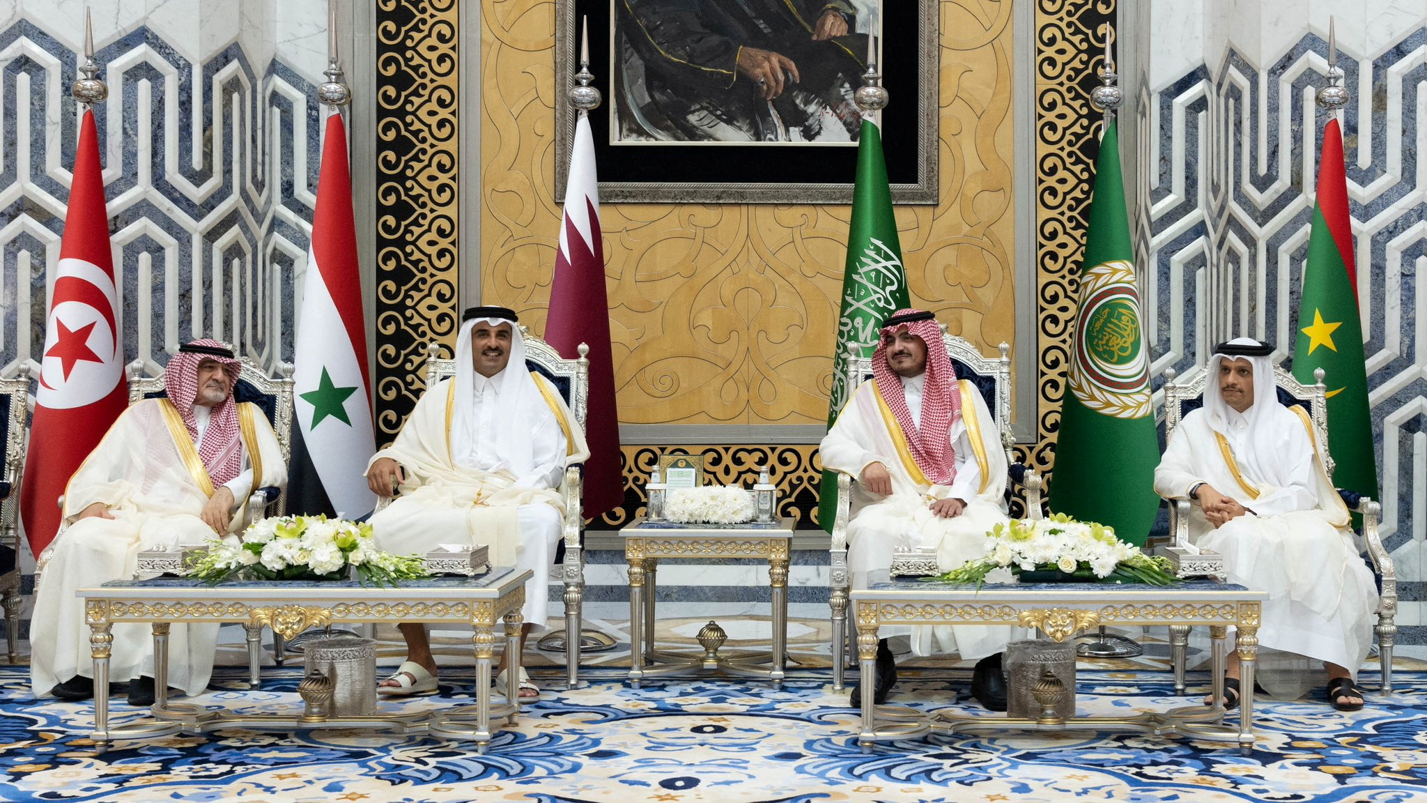 Syria's Assad wins warm welcome at Arab summit after years of isolation ...