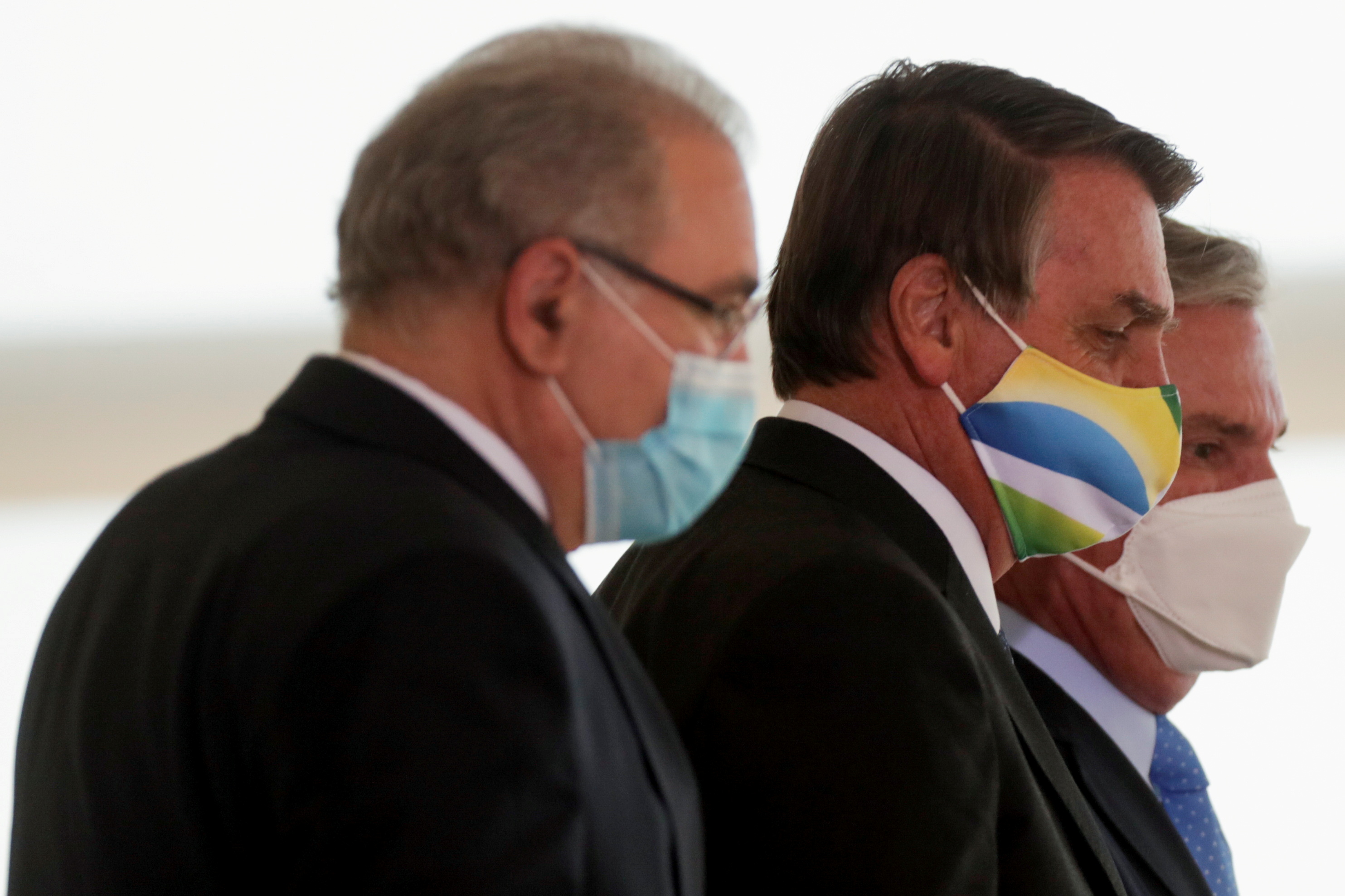 Brazil Senate recalls current, ex-health ministers to COVID-19 probe ...