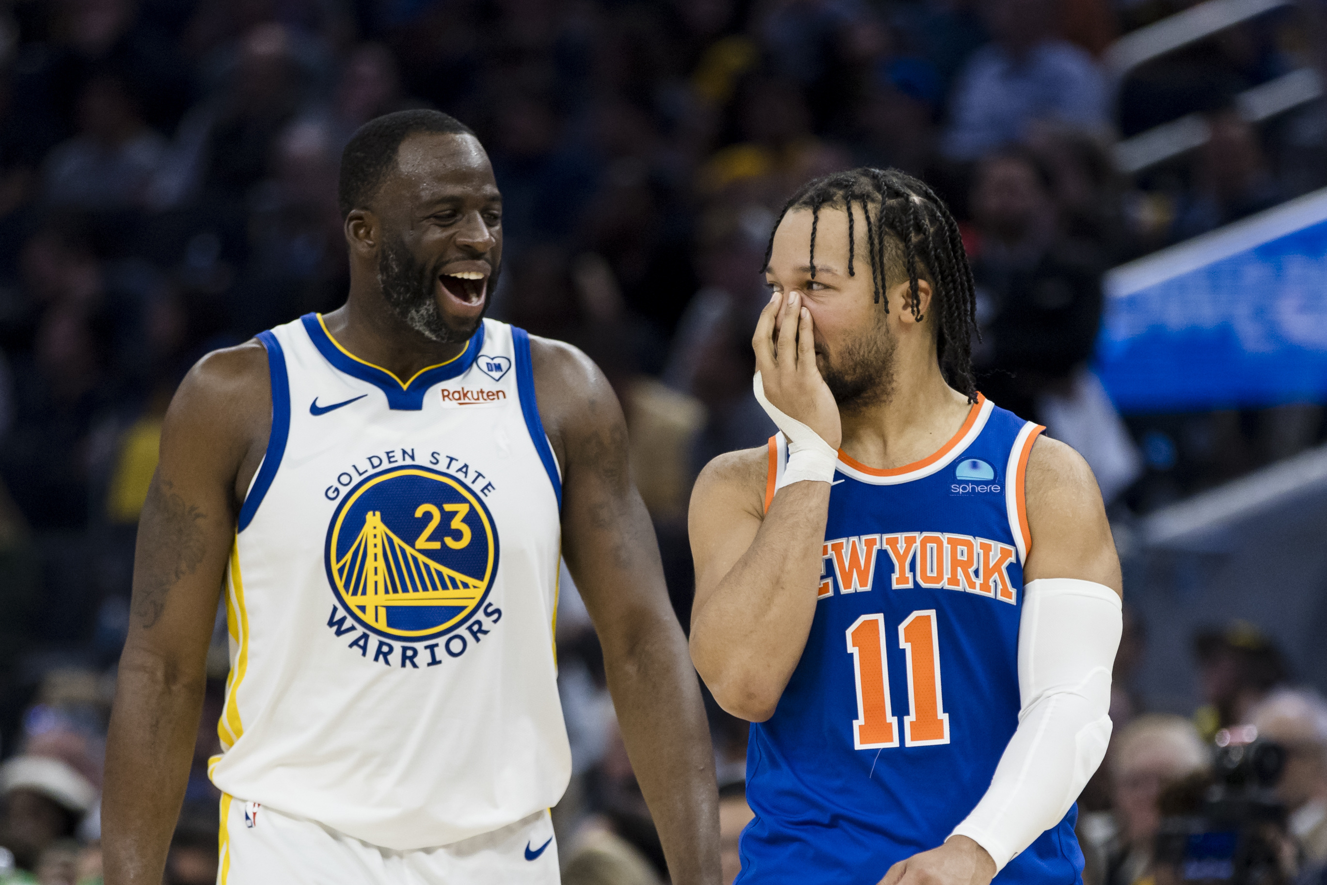 Backcourt duo carries Knicks over Warriors, 119-112 | Reuters