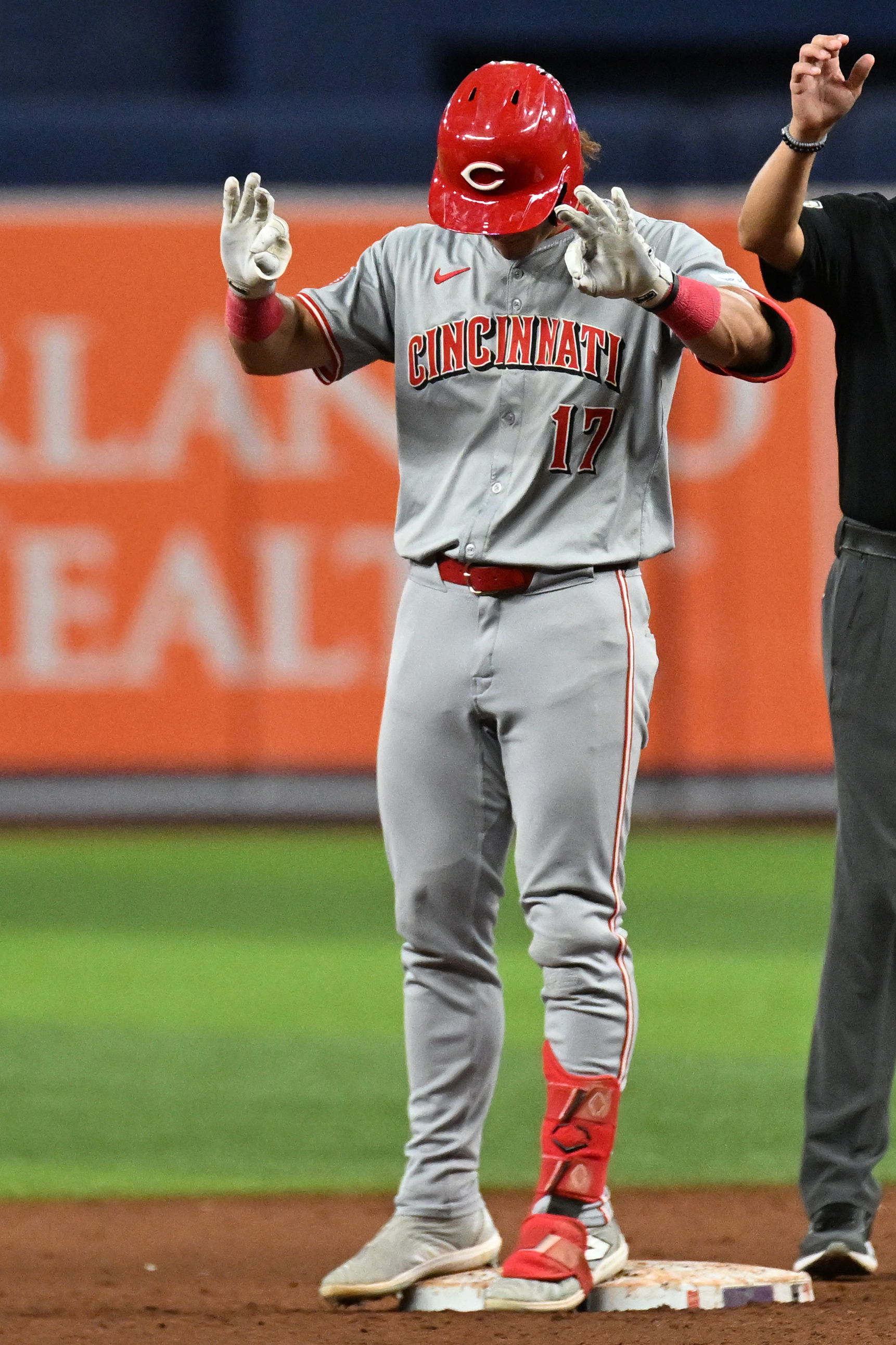 Stuart Fairchild's 10th-inning double lifts Reds past Rays | Reuters