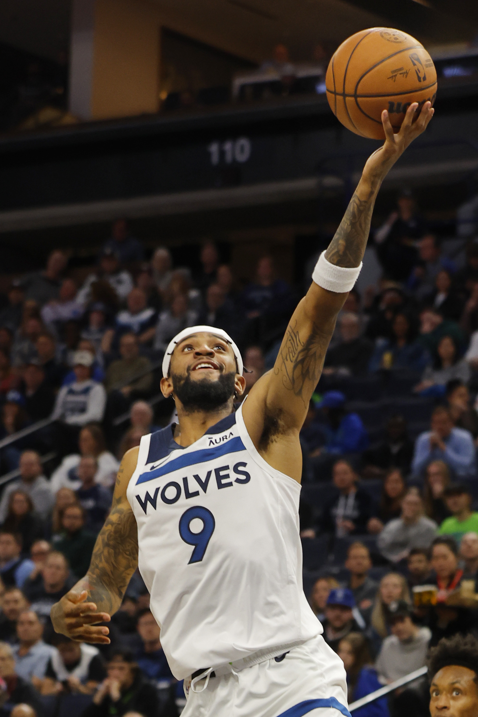Wolves' third-quarter surge sends Jazz to defeat | Reuters