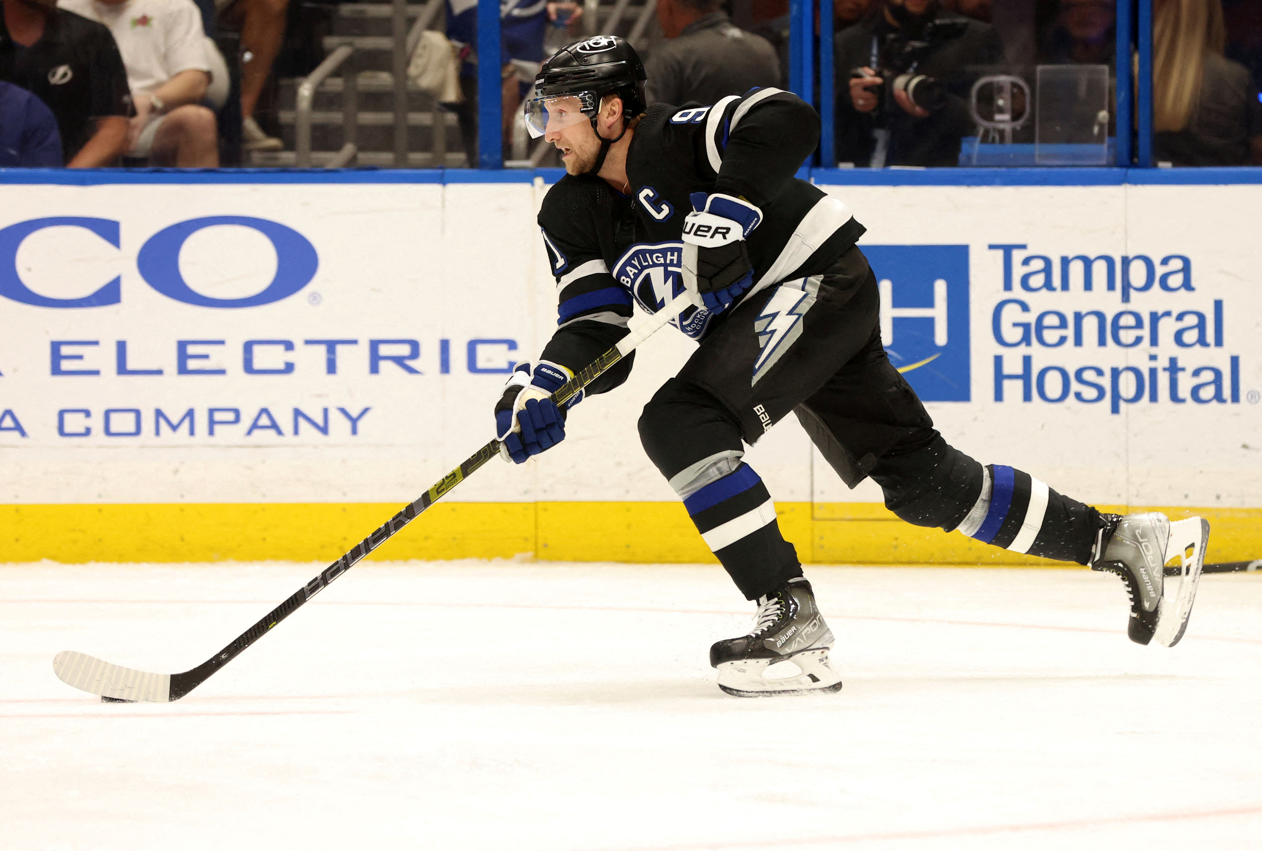 Stamkos Signs For Predators After 16 Years At Tampa Bay Lightning Reuters