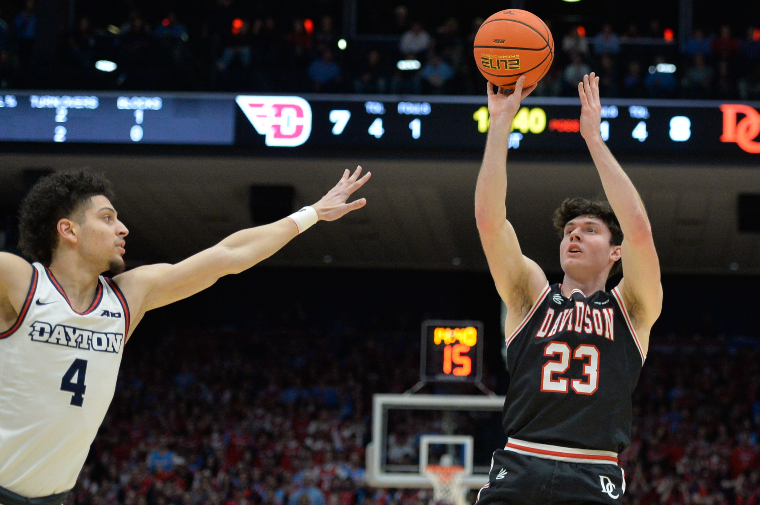 Des Watson guides Loyola Chicago past No. 21 Dayton | Reuters