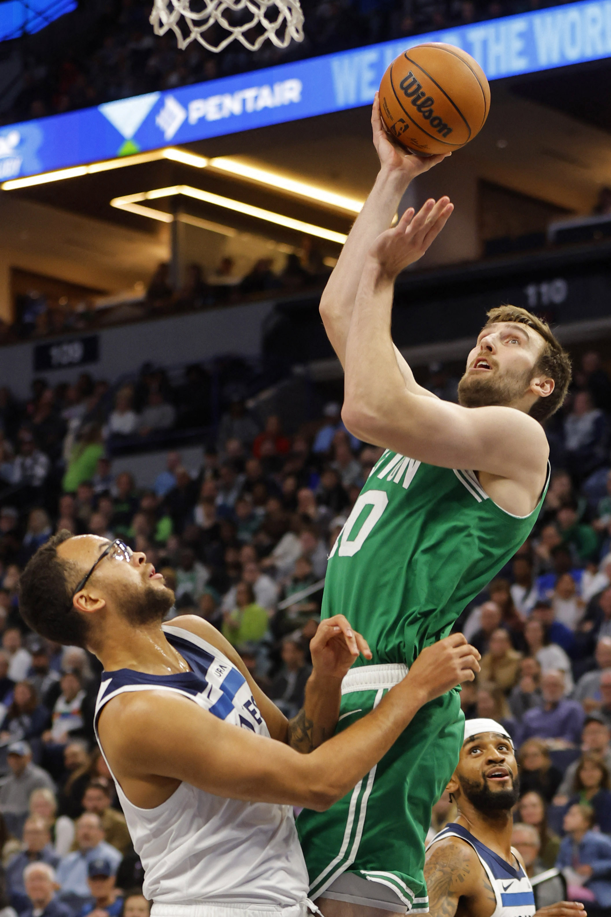 Anthony Edwards helps Wolves end Celtics' unbeaten start | Reuters