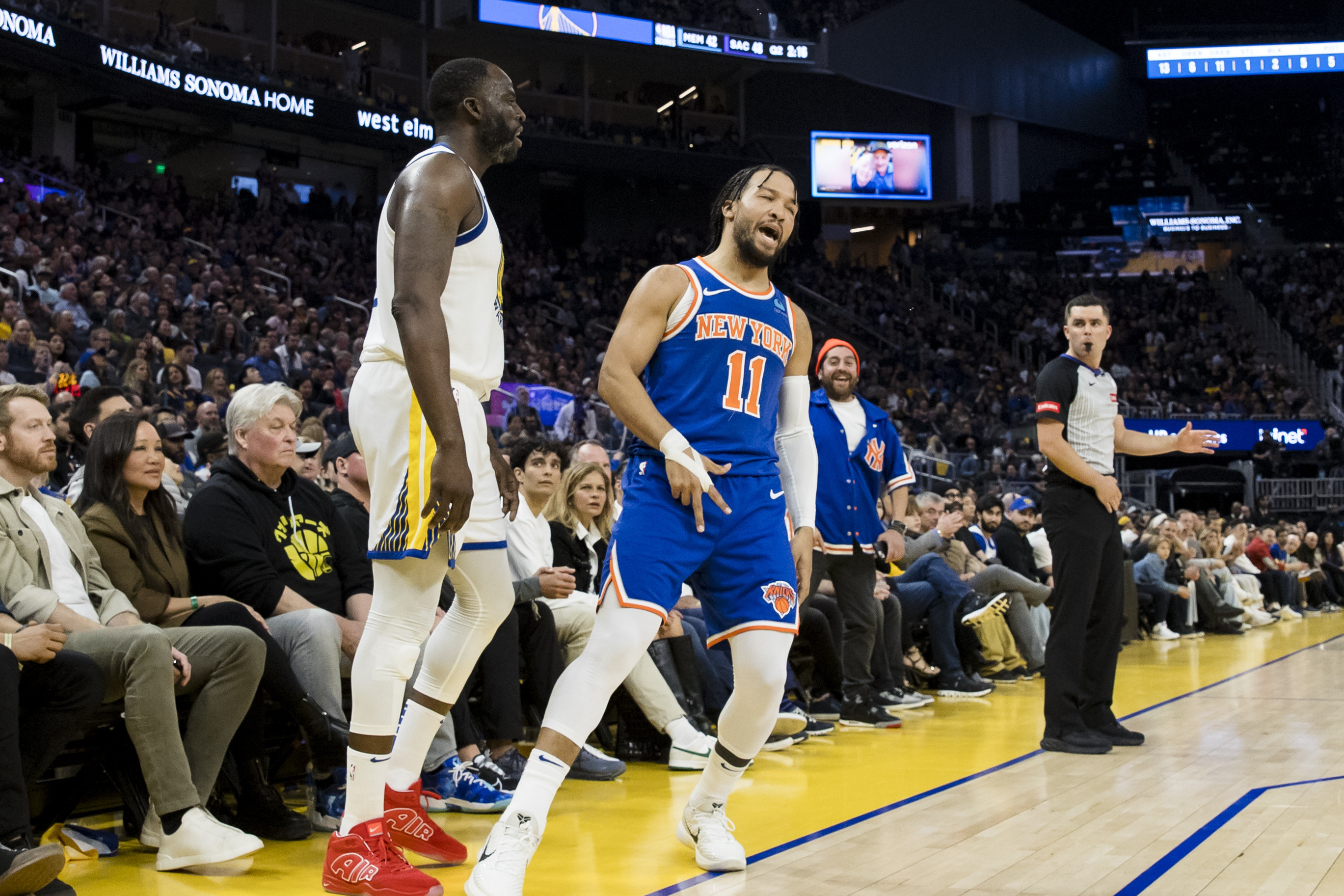 Backcourt duo carries Knicks over Warriors, 119-112 | Reuters