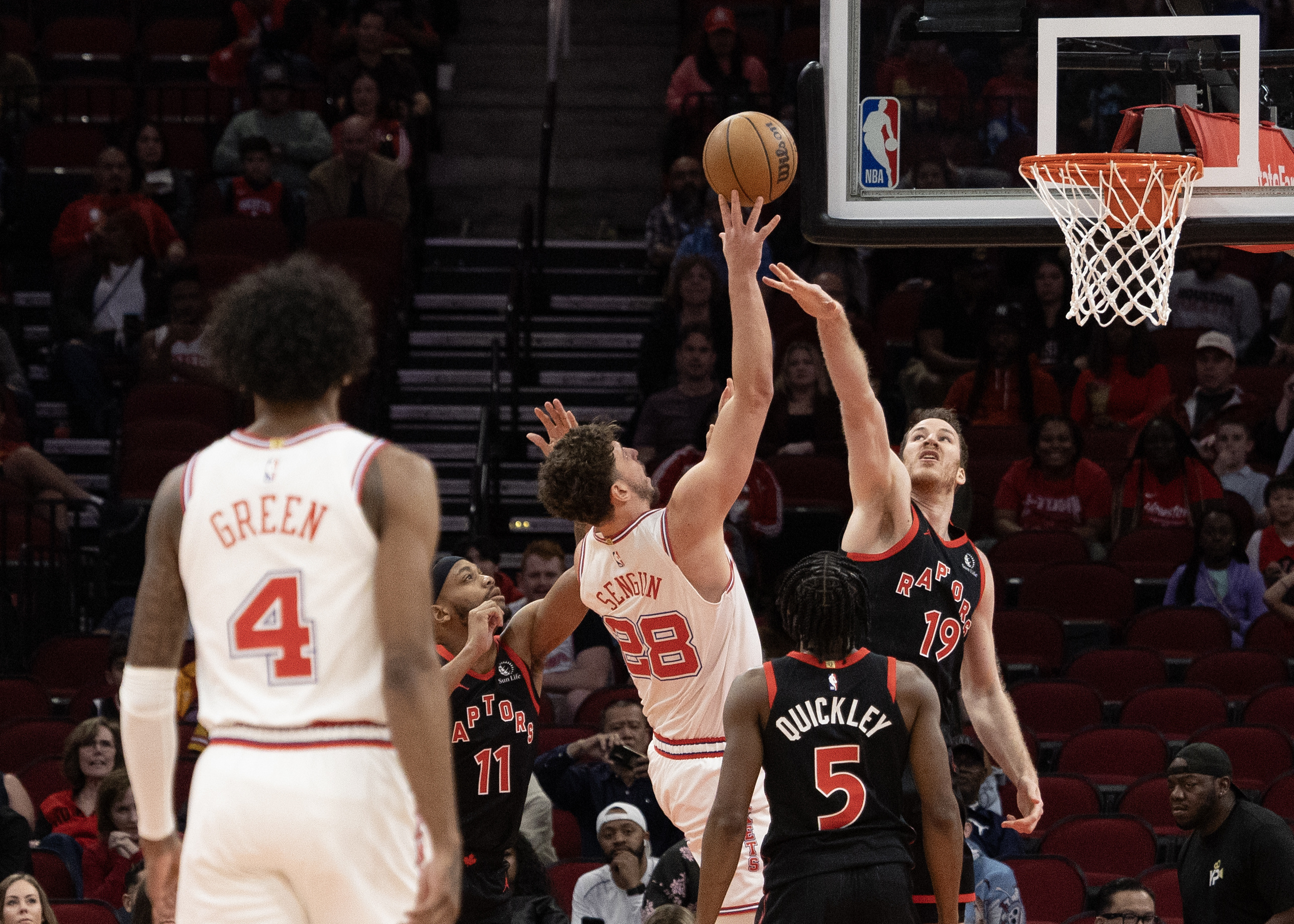 Rookies roll as Rockets rip Raptors | Reuters