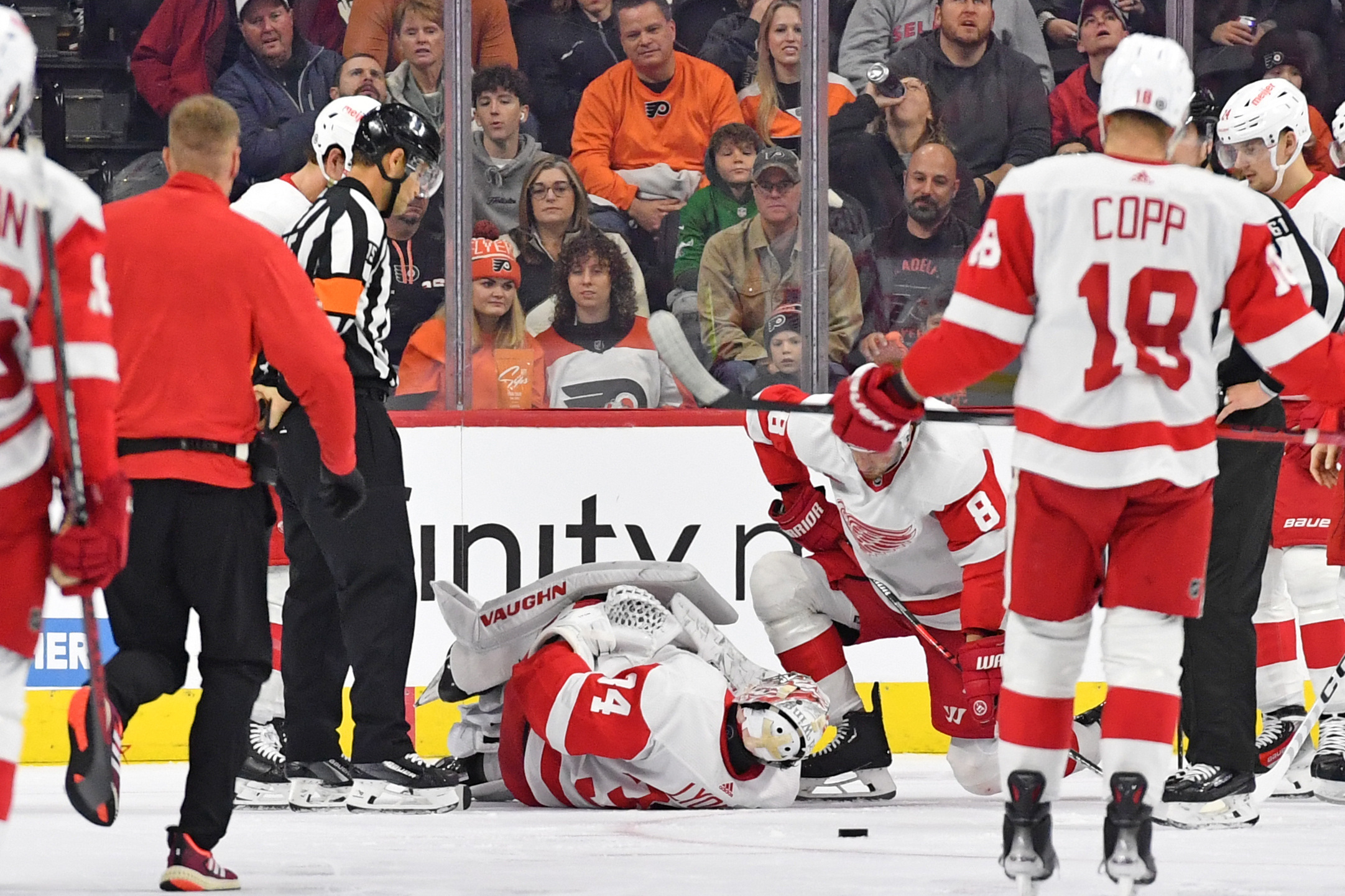 Sam Ersson, Flyers stave off Red Wings, 1-0 | Reuters