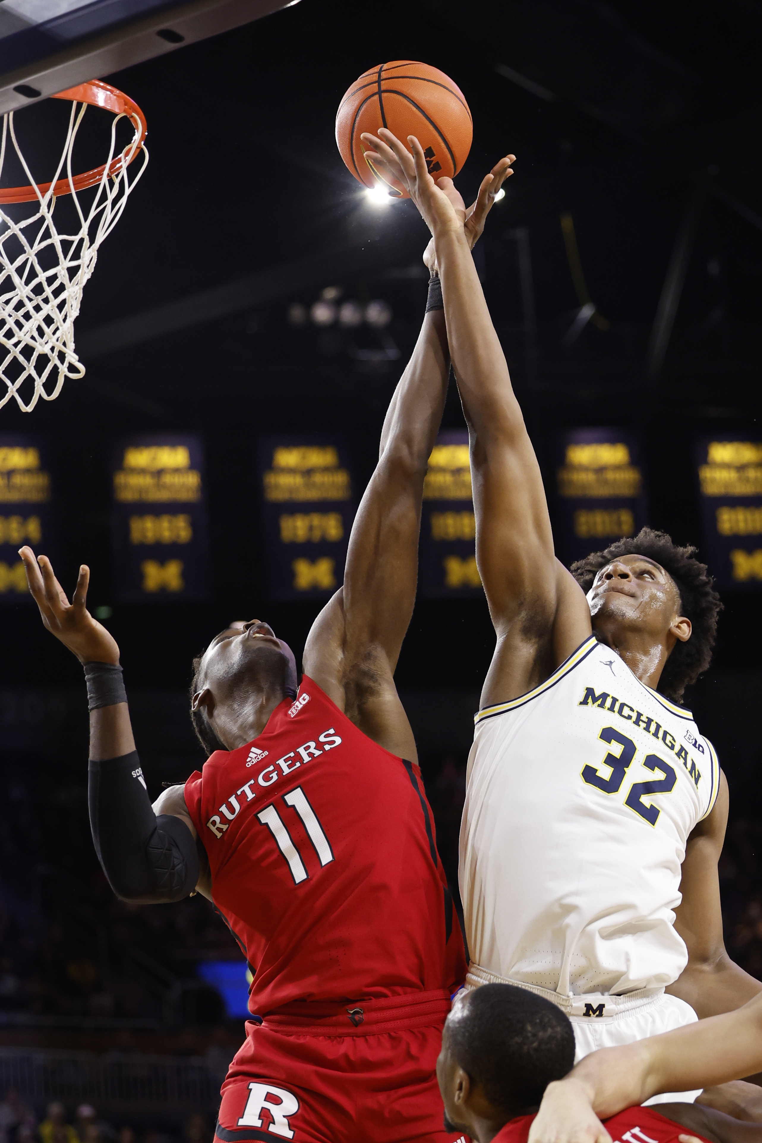 Michigan suffers another 2nd-half collapse in loss to Rutgers | Reuters