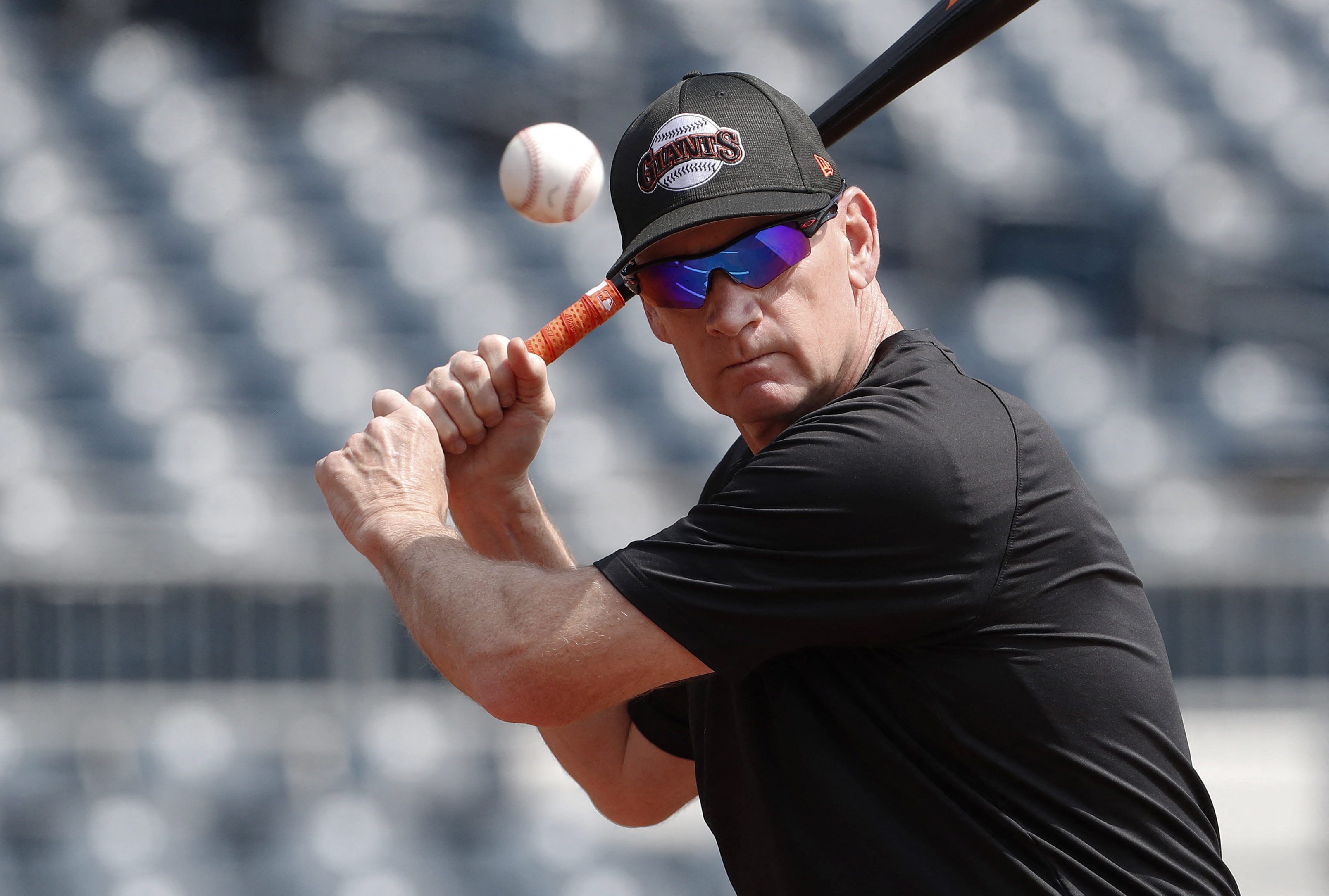 Brett Wisely caps comeback as Giants stun Pirates | Reuters