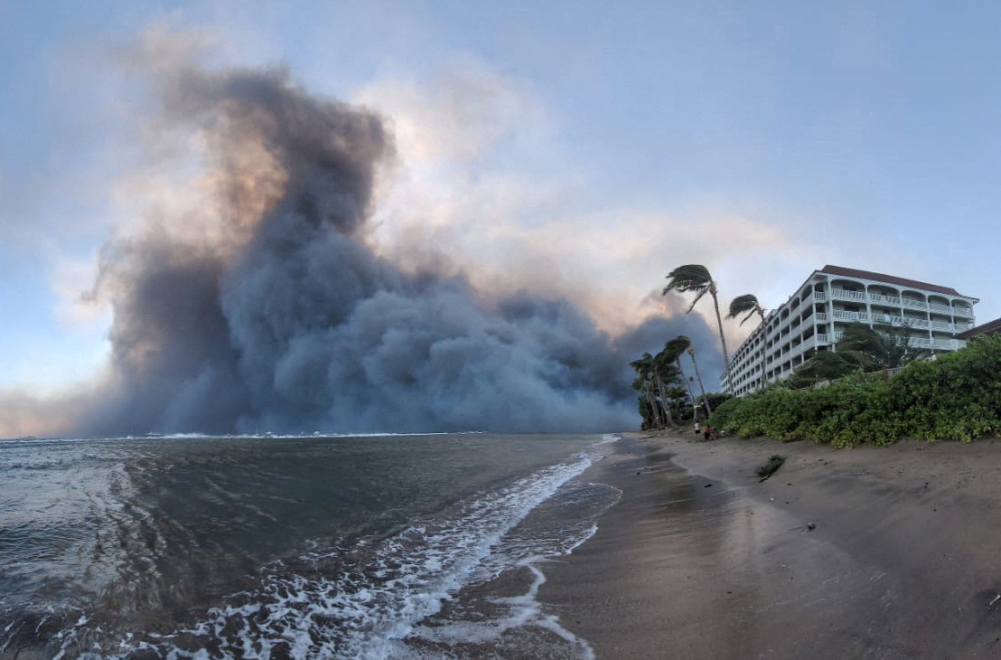 'Apocalypse' in paradise: Wildfires leave Hawaiian resort town of ...