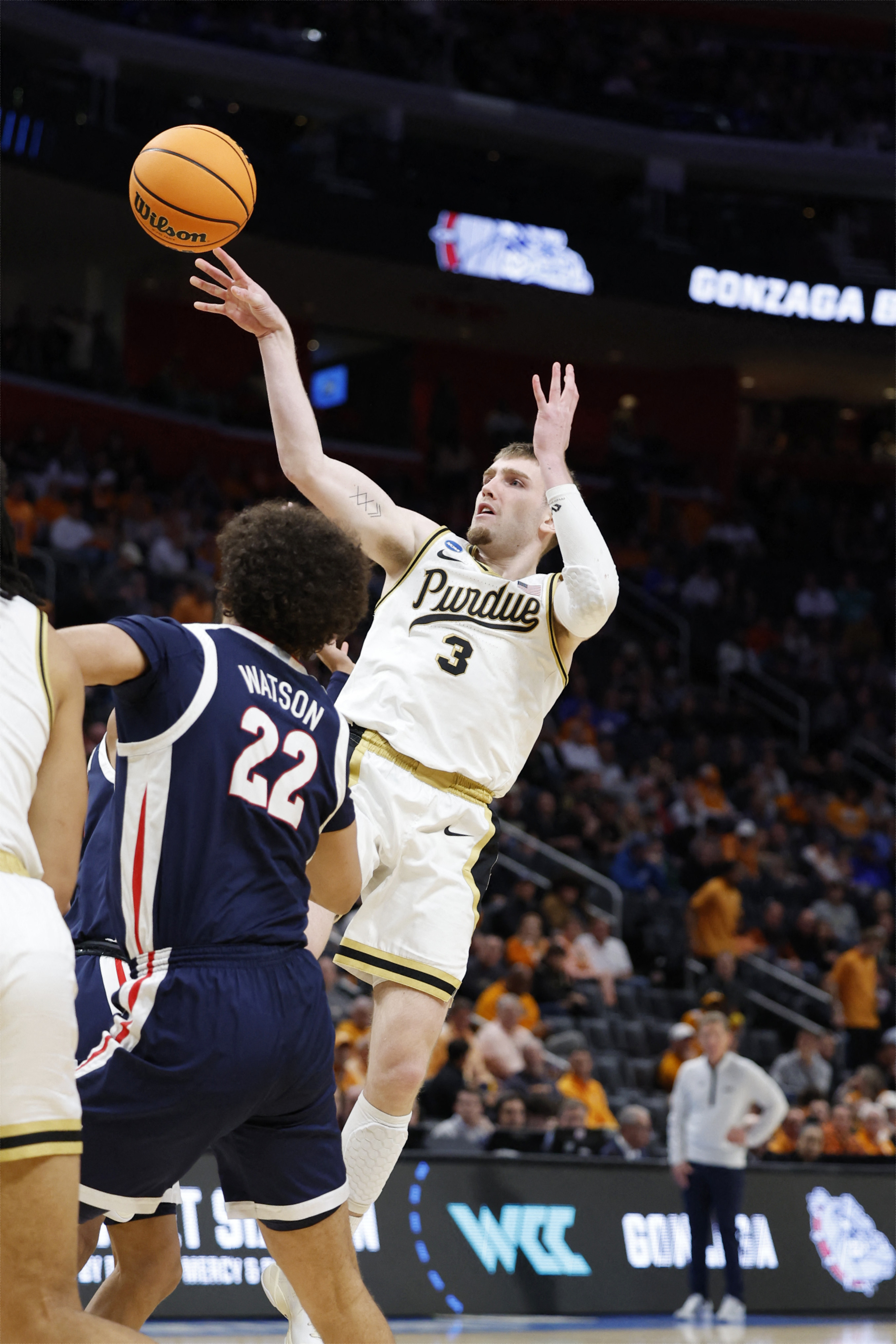 Zach Edey (27 points), top-seeded Purdue put away Gonzaga | Reuters