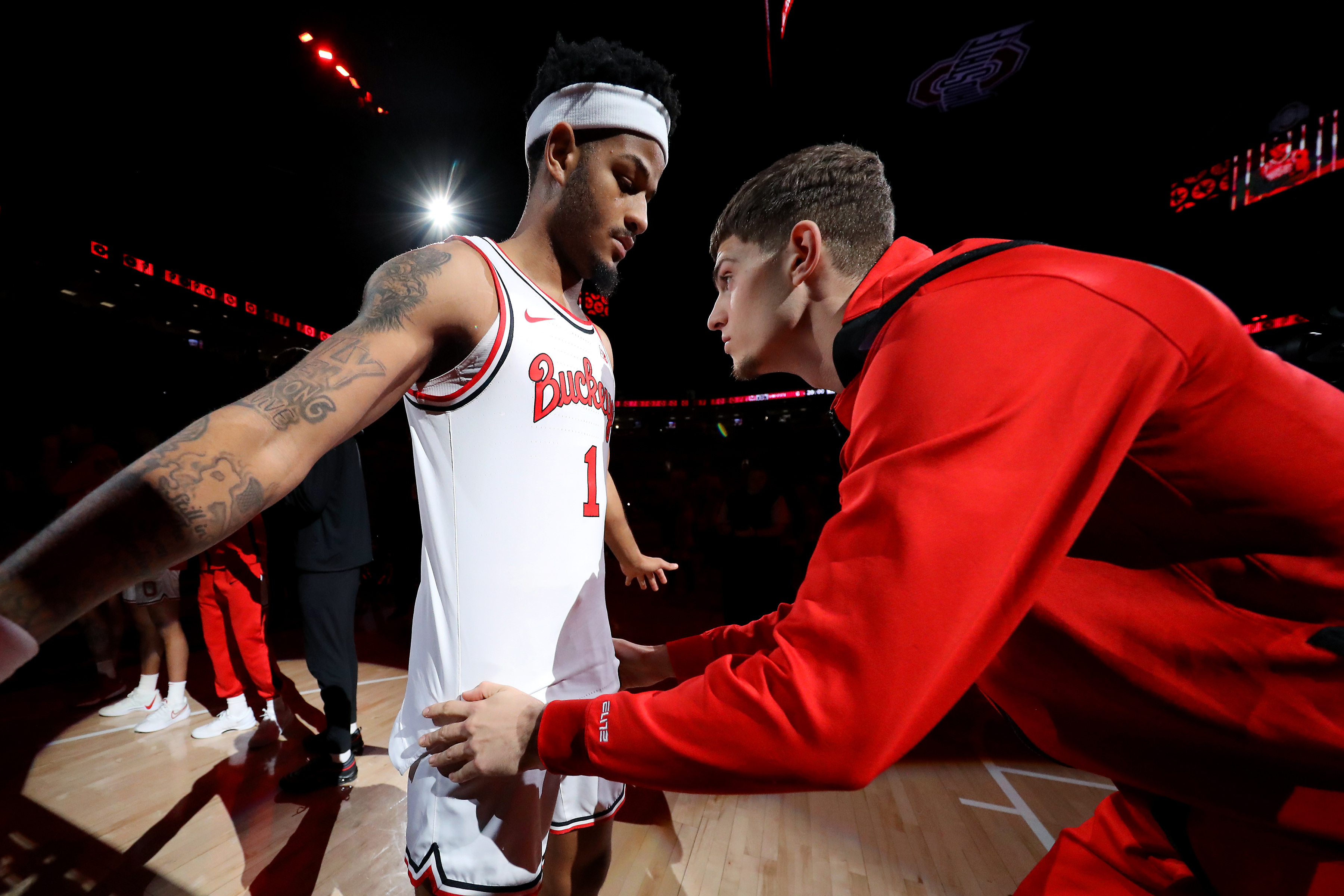 Jamison Battle beats up on old team as Ohio State tops Minnesota | Reuters