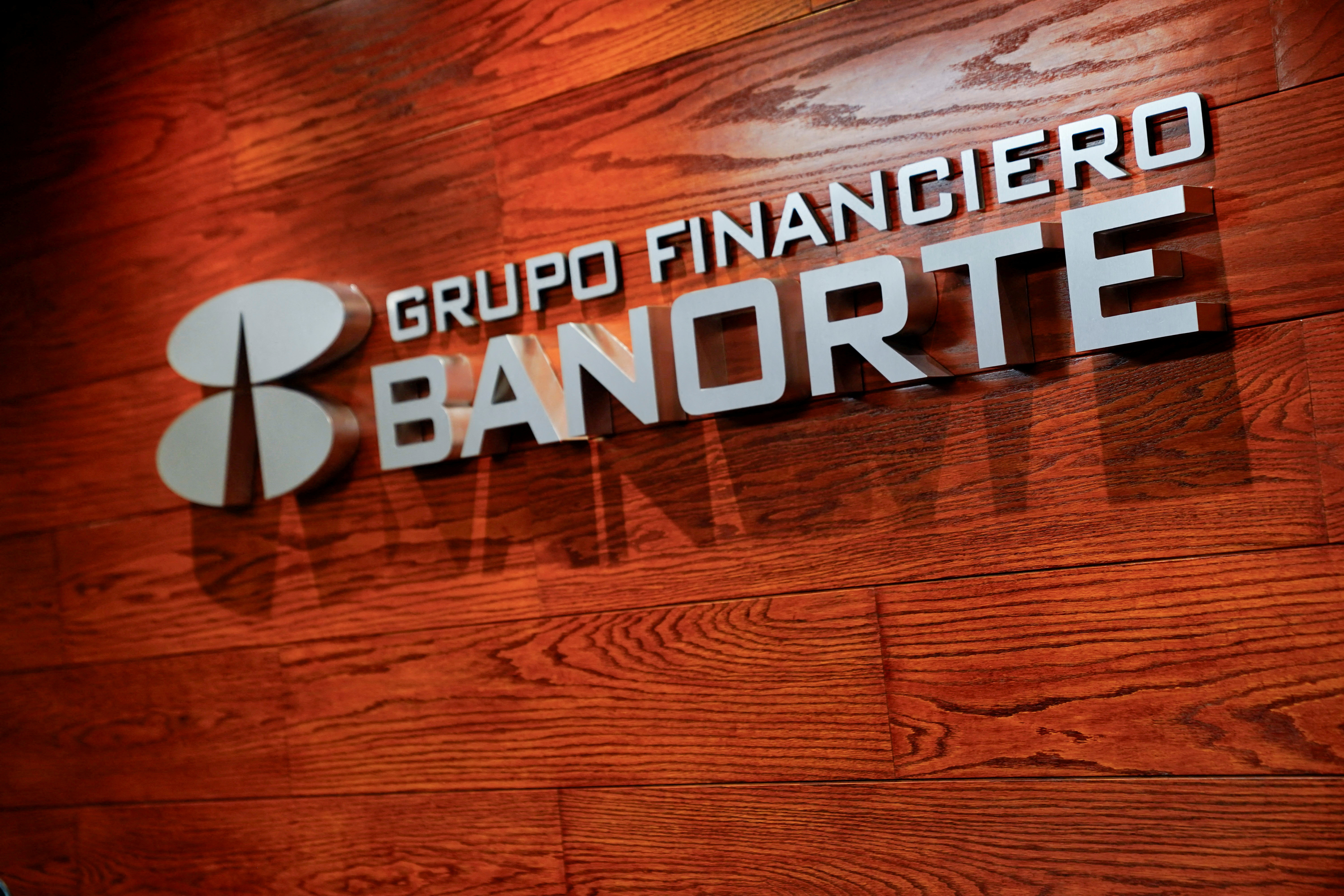 Logo Banorte Significado Inicia Cambio De Tarjetas Al Banco Del