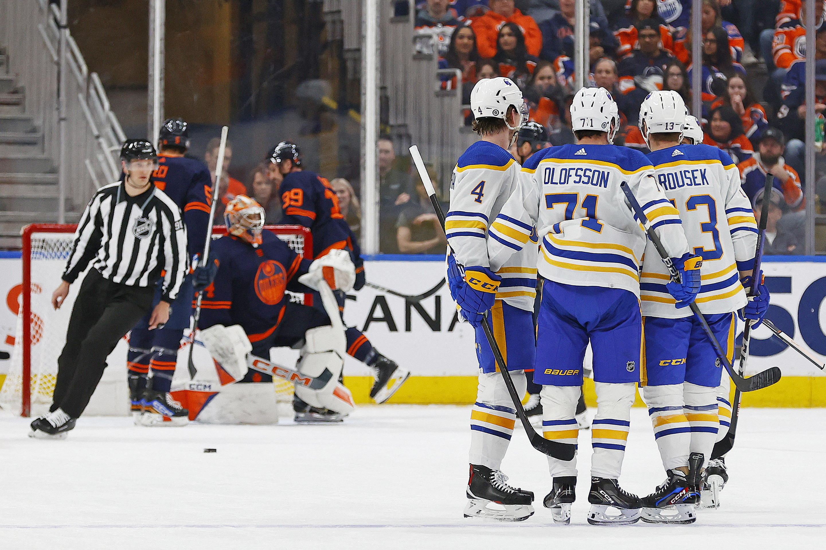 5-goal third period launches Oilers past Sabres | Reuters