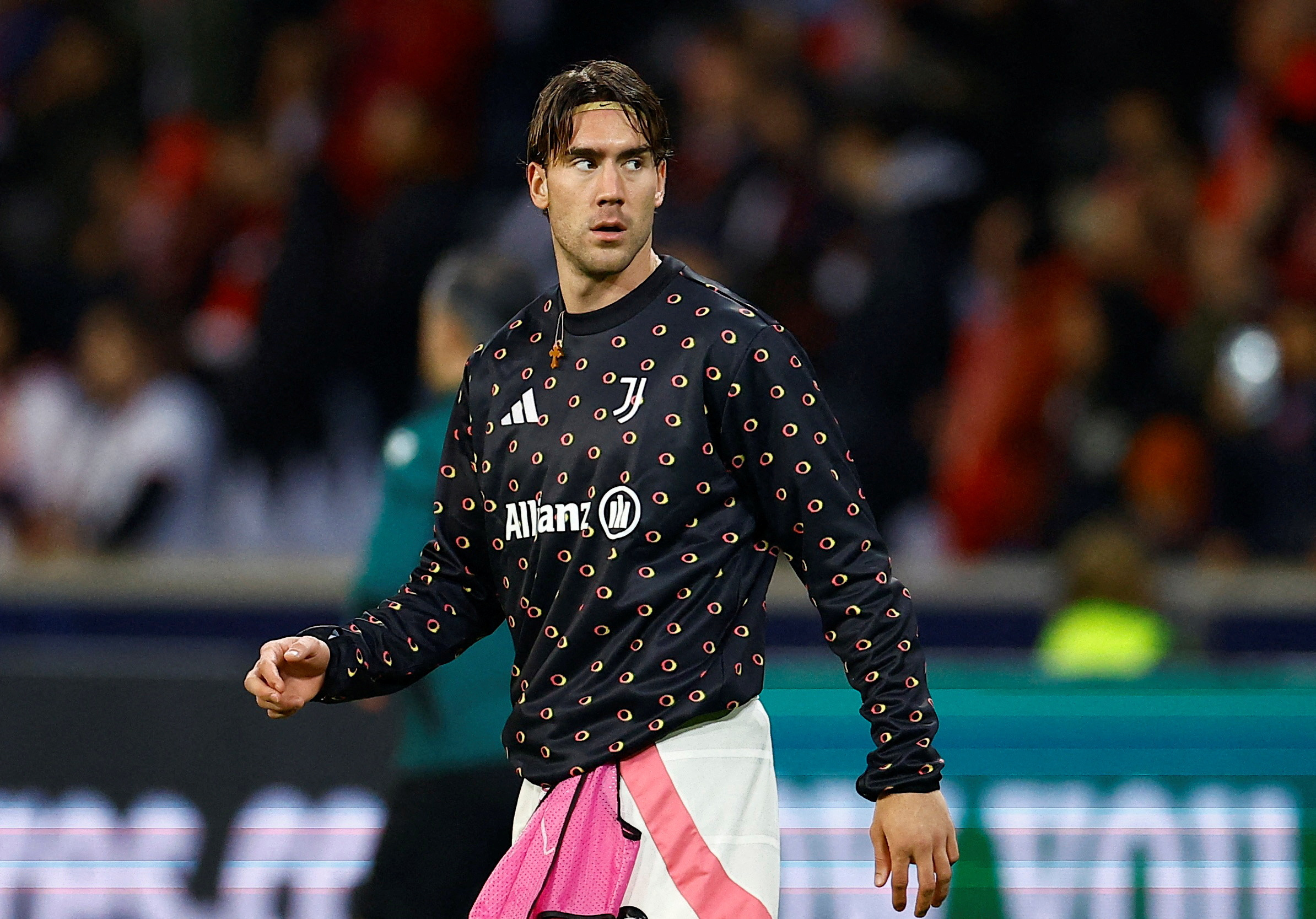 Alexander-Arnold's injury puts damper on Liverpool's win over Villa | Reuters