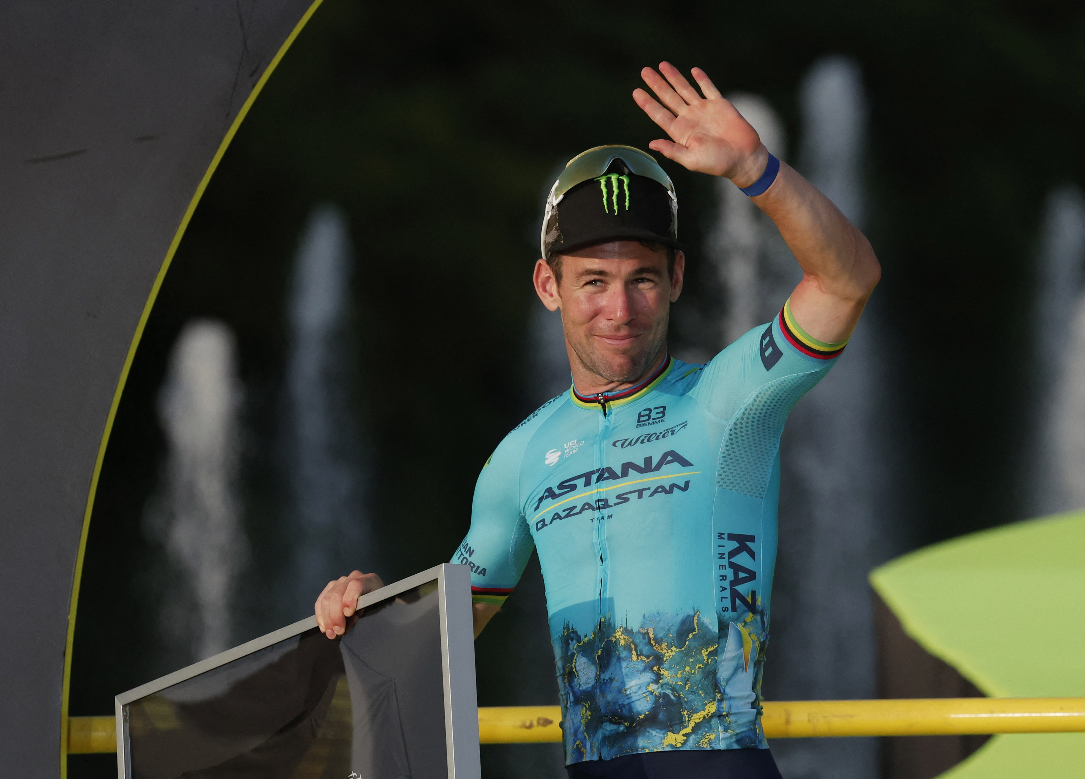 Cavendish confirms he has ridden his last Tour | Reuters