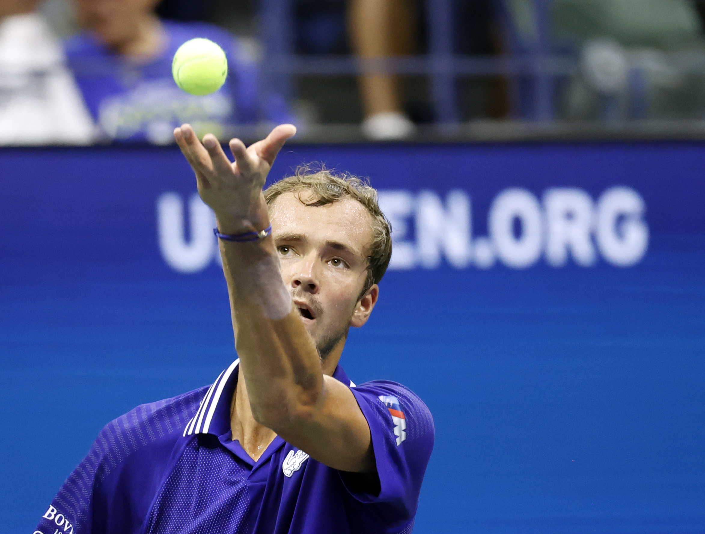 Medvedev makes strong start to U.S. Open title bid | Reuters