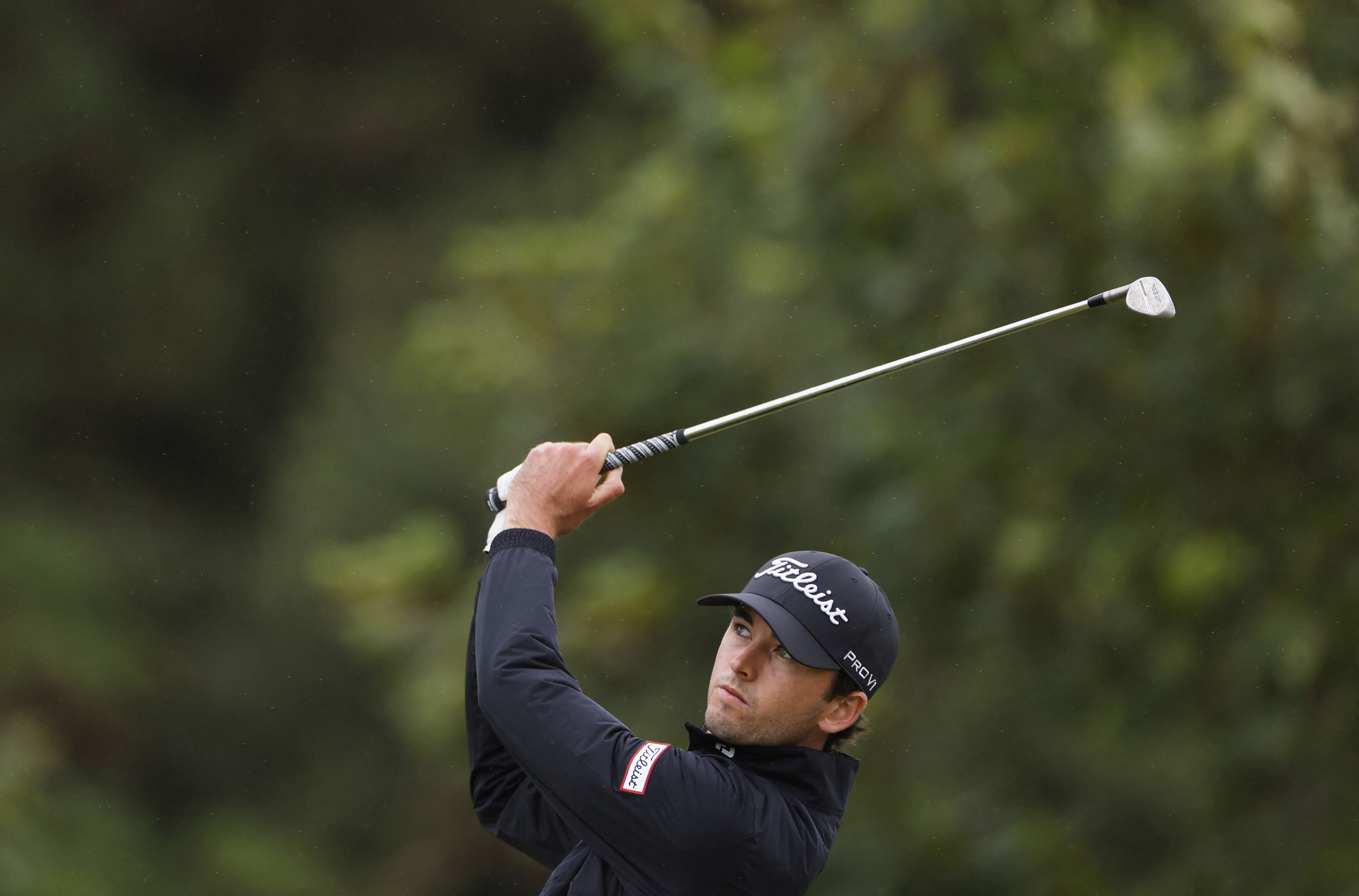 Double act chemistry is key to calm in storm of America's Cup | Reuters