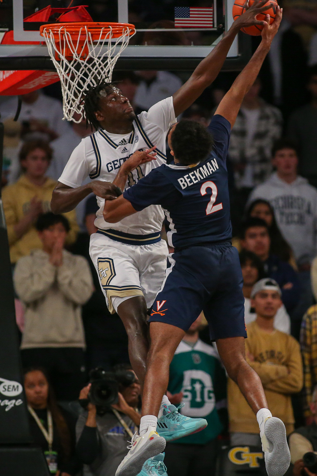 Virginia rallies past Georgia Tech for 1st road win of season | Reuters