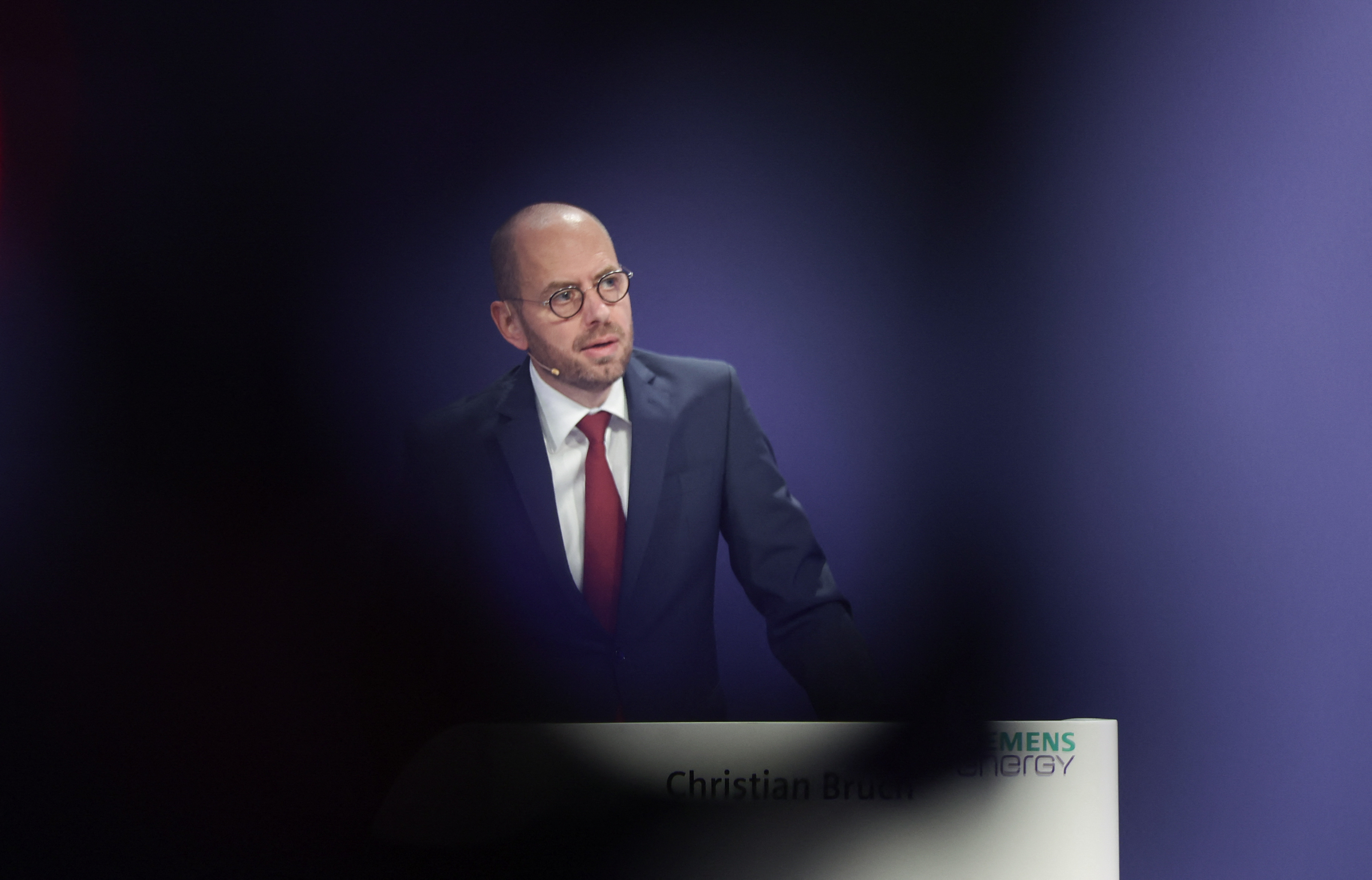 Siemens Energy CEO says it bought wind unit based on 'sound' intel ...