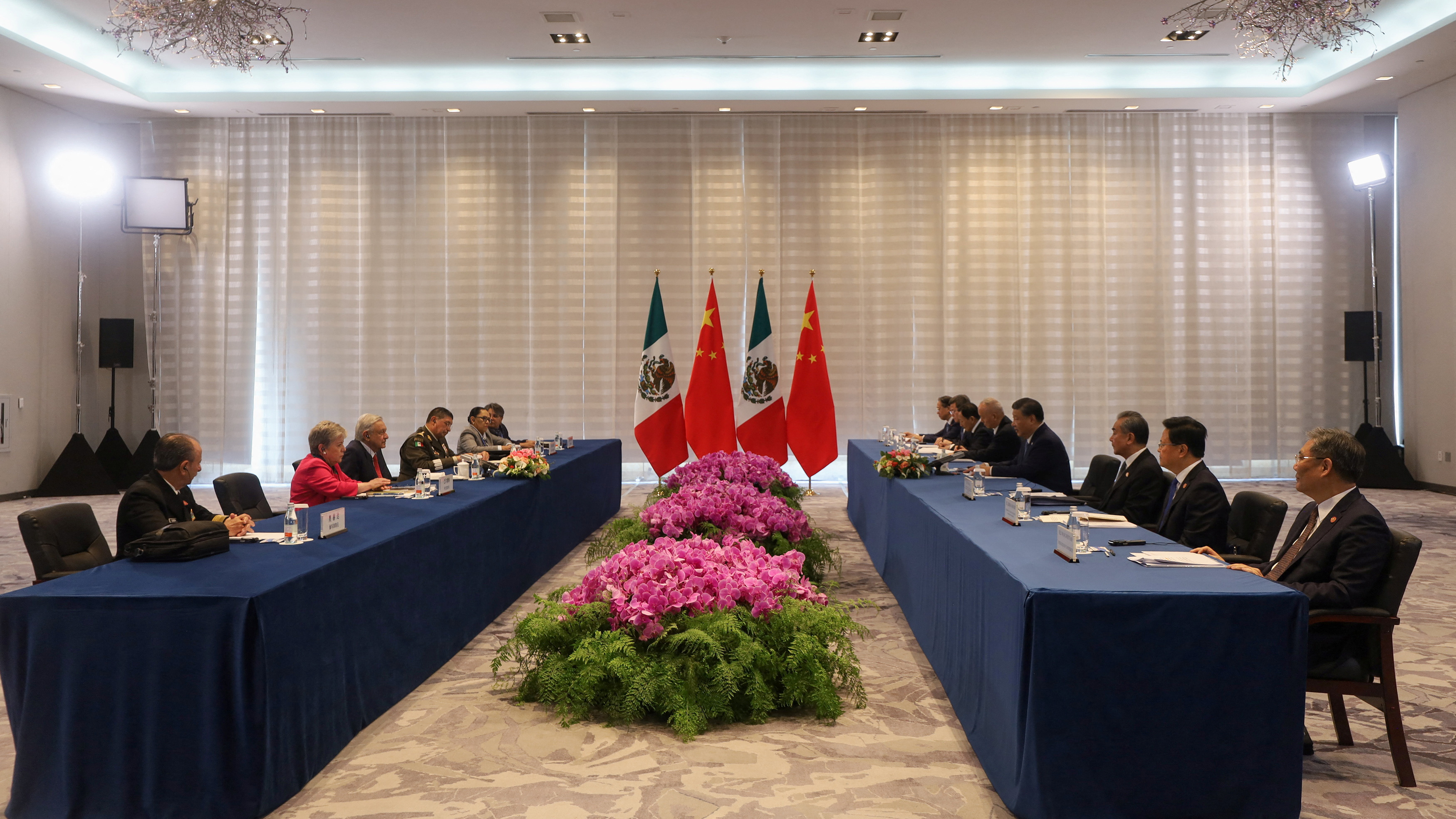 Mexico, China nod to stronger ties as leaders agree to promote trade ...