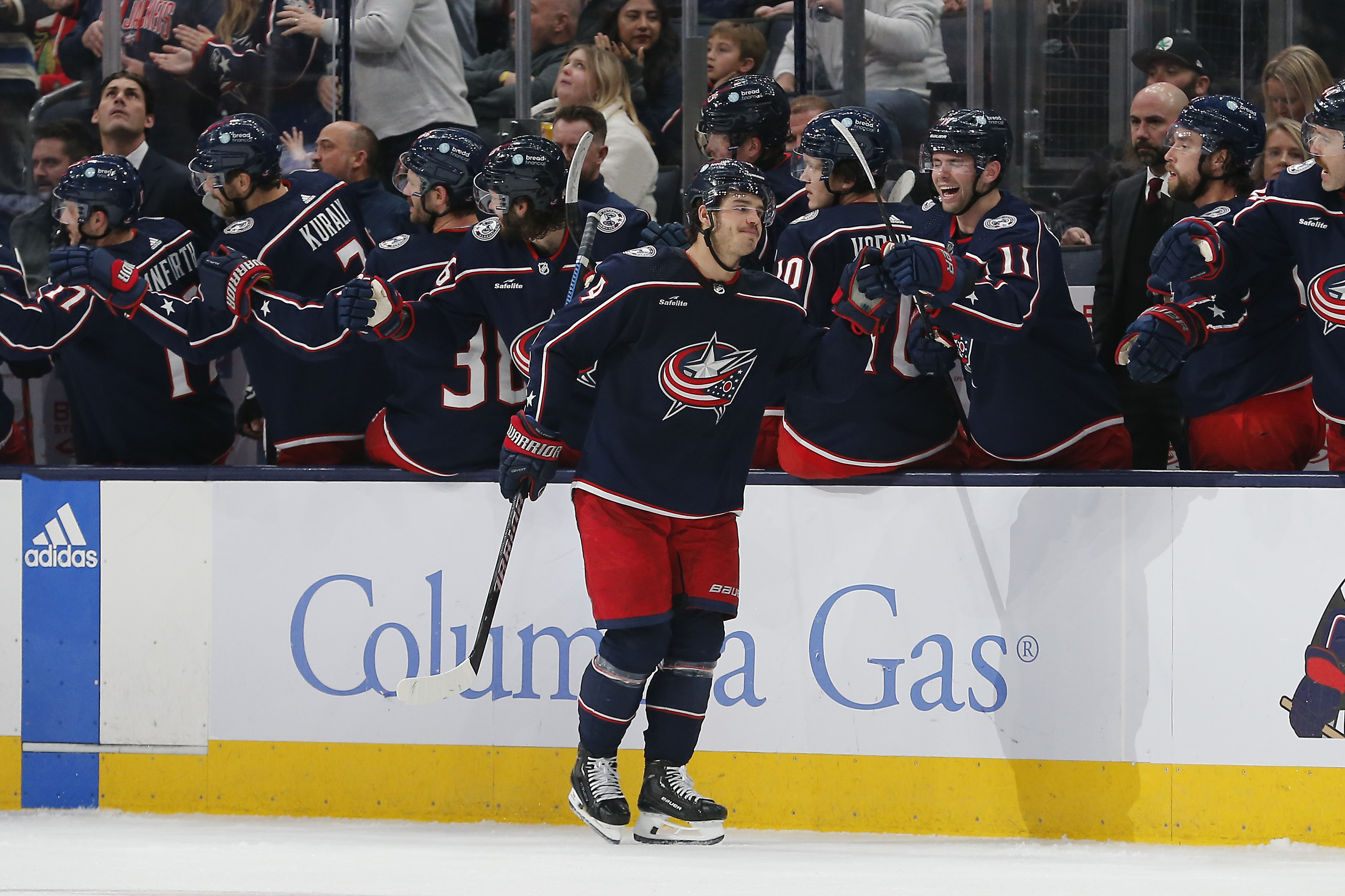 Blue Jackets pile on early, rout Blackhawks at home | Reuters
