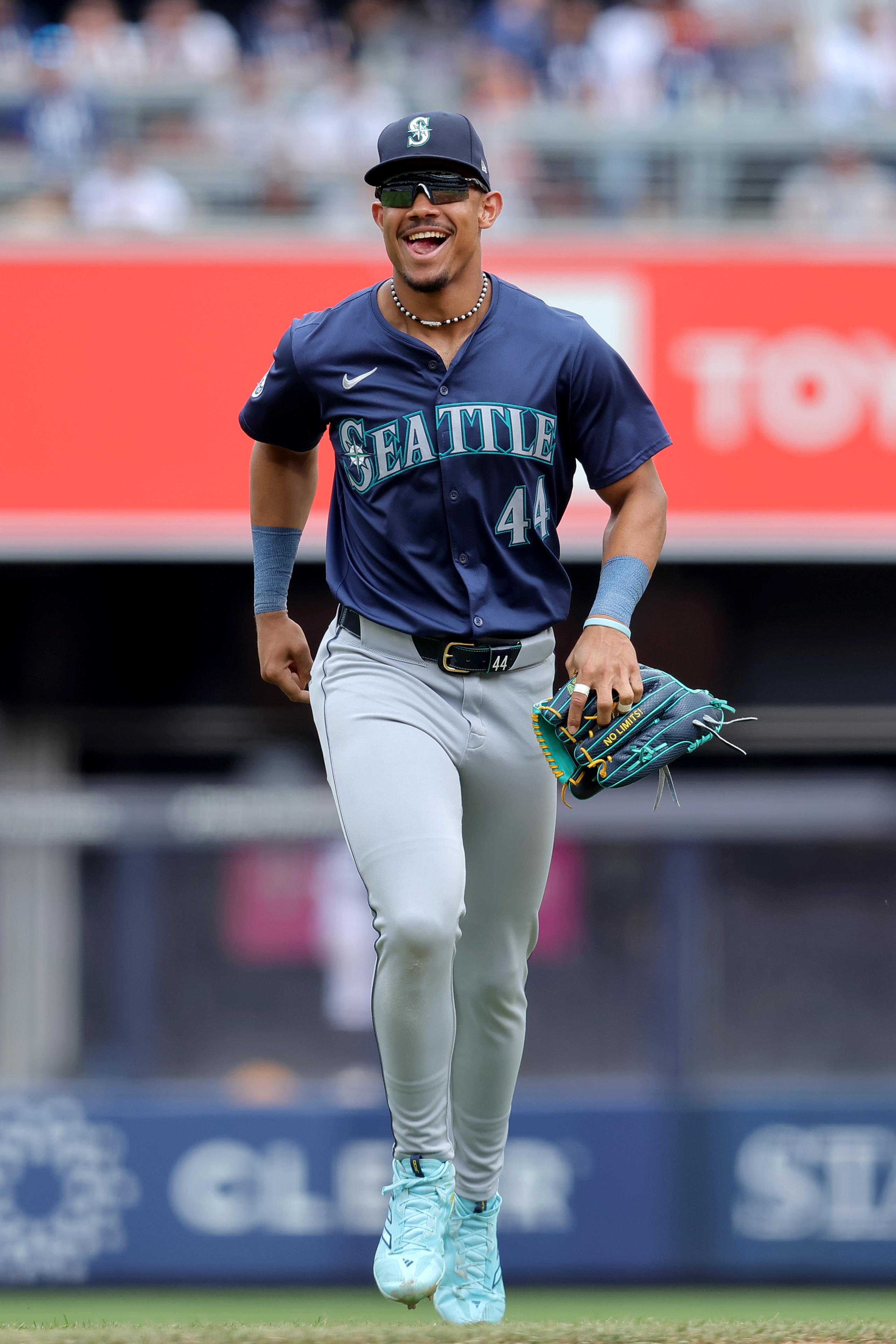 Luis Gil in command, Yankees shut out Mariners | Reuters