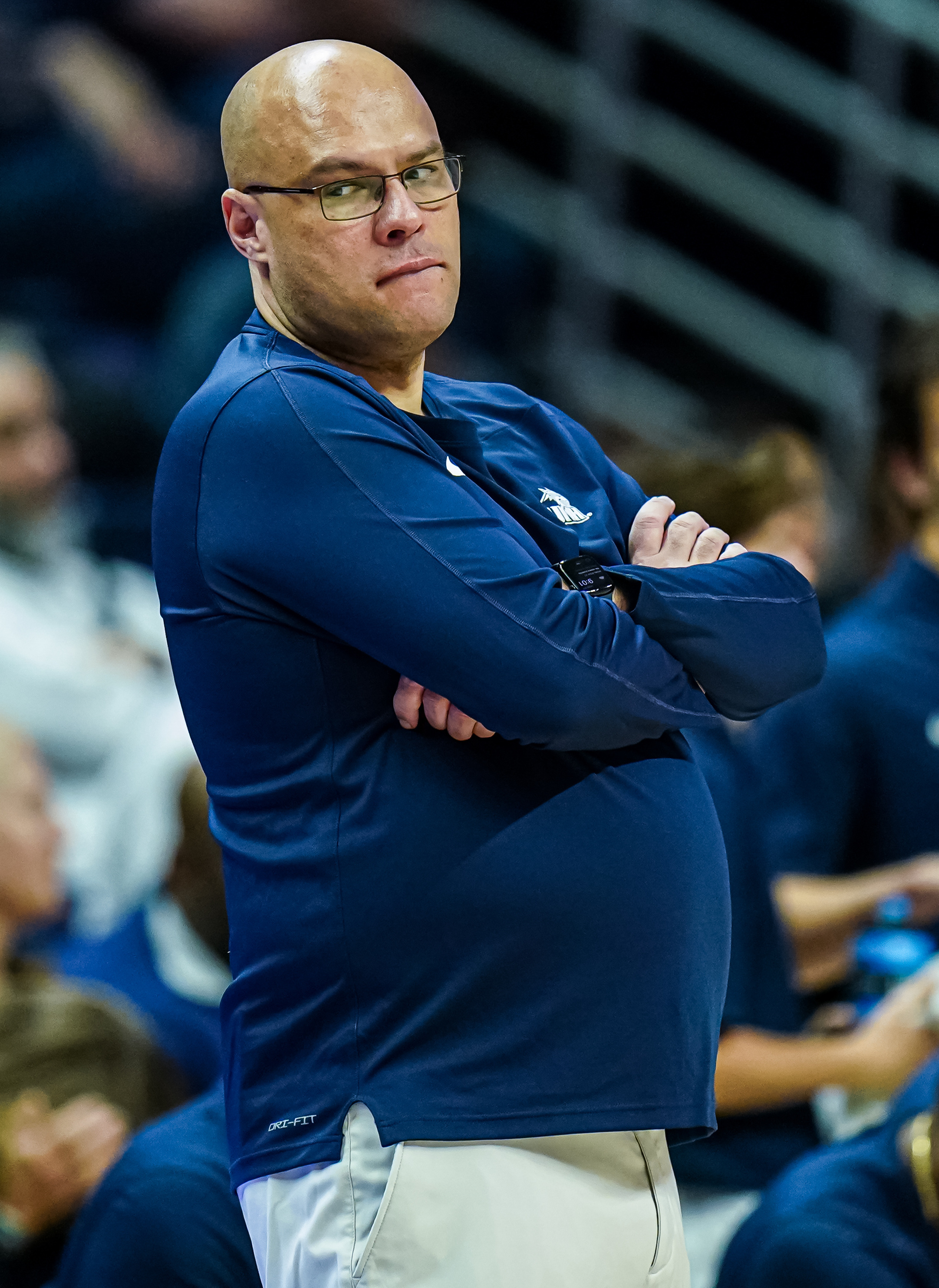 No. 4 UConn pounds UNH, sets nonconference rout streak | Reuters