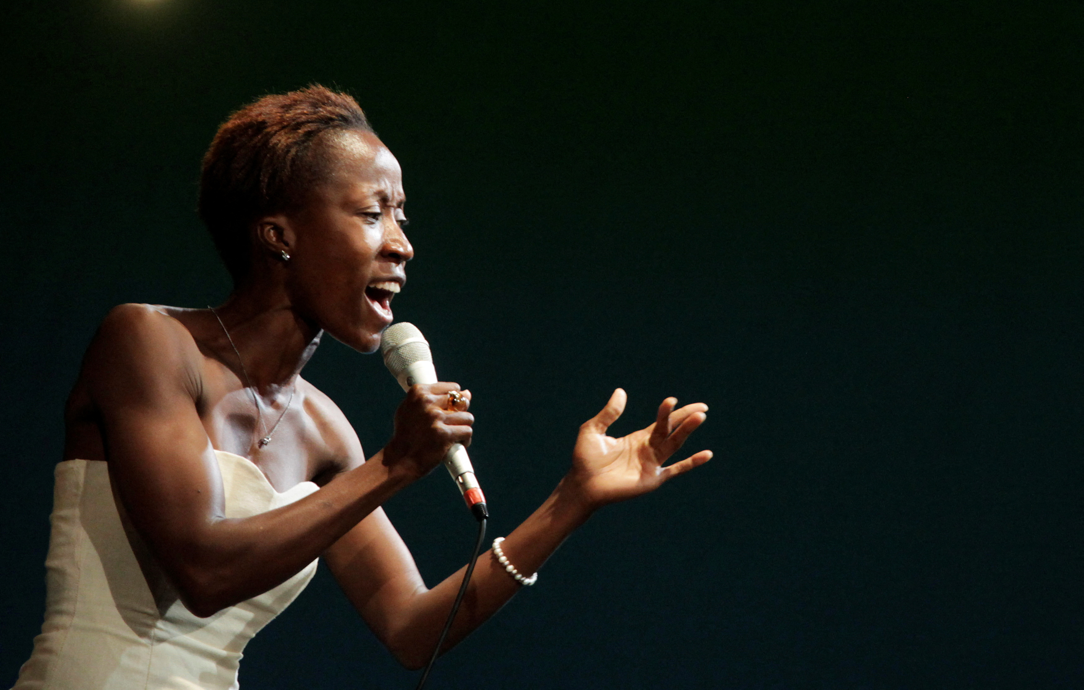 Jailed in Italy, Malian singer Rokia Traore appeals to EU court | Reuters