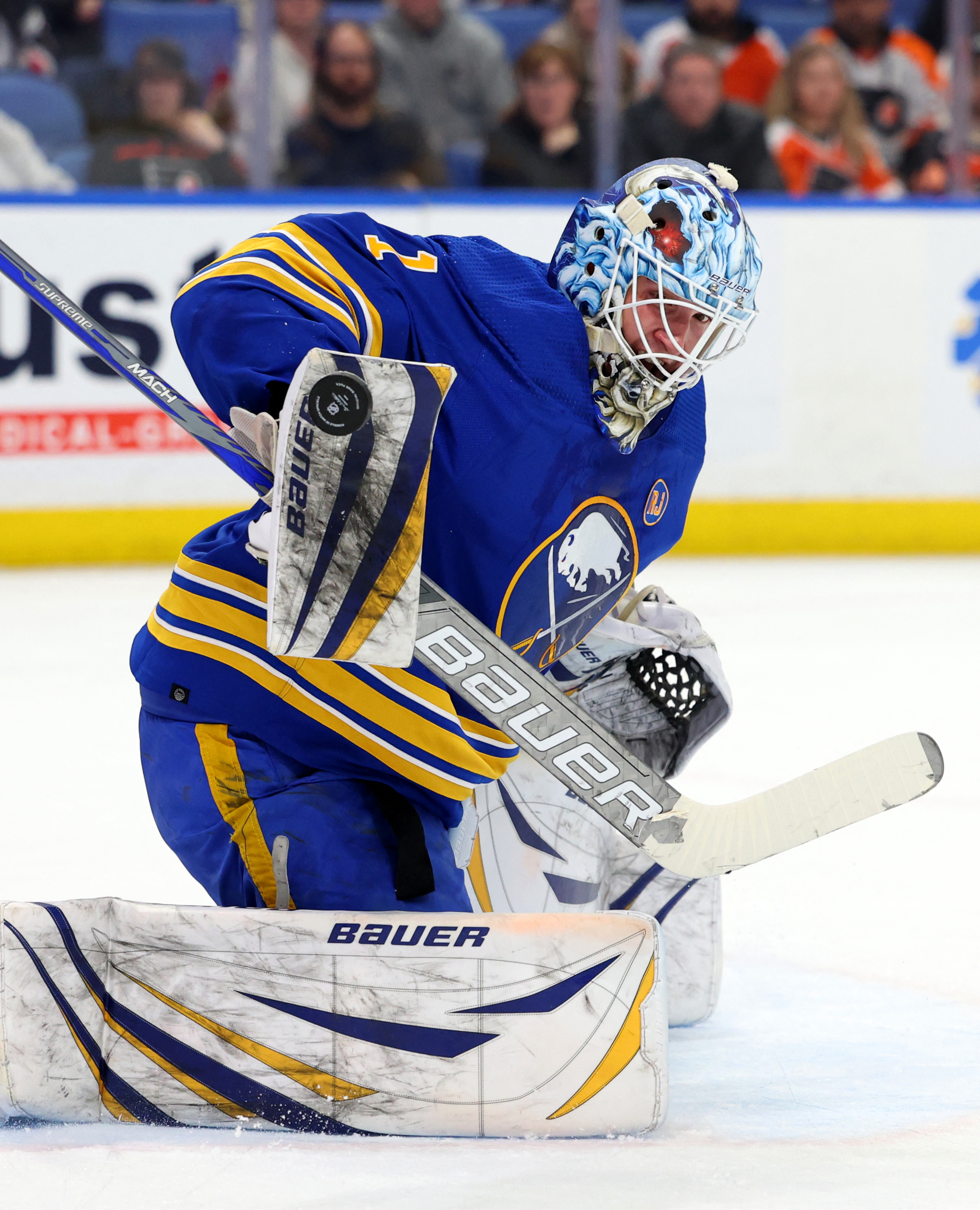 Sabres keep playoff hopes alive, extend Flyers' winless skid | Reuters