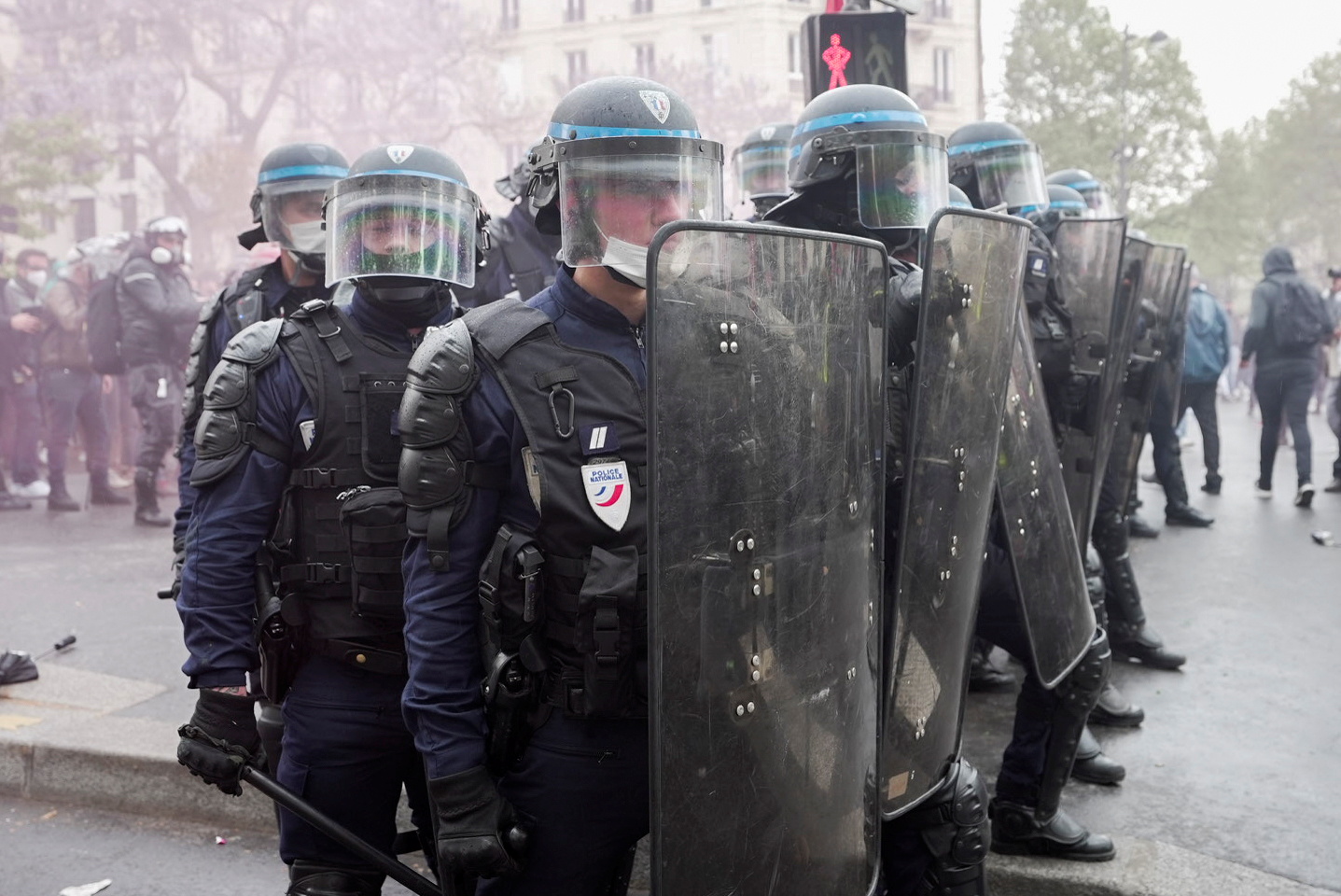 Violence erupts in May Day protests in Paris, marchers criticize Macron ...