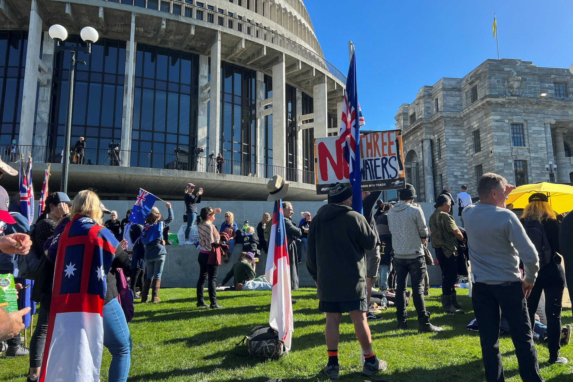 Anti-government protesters gather outside New Zealand's parliament ...