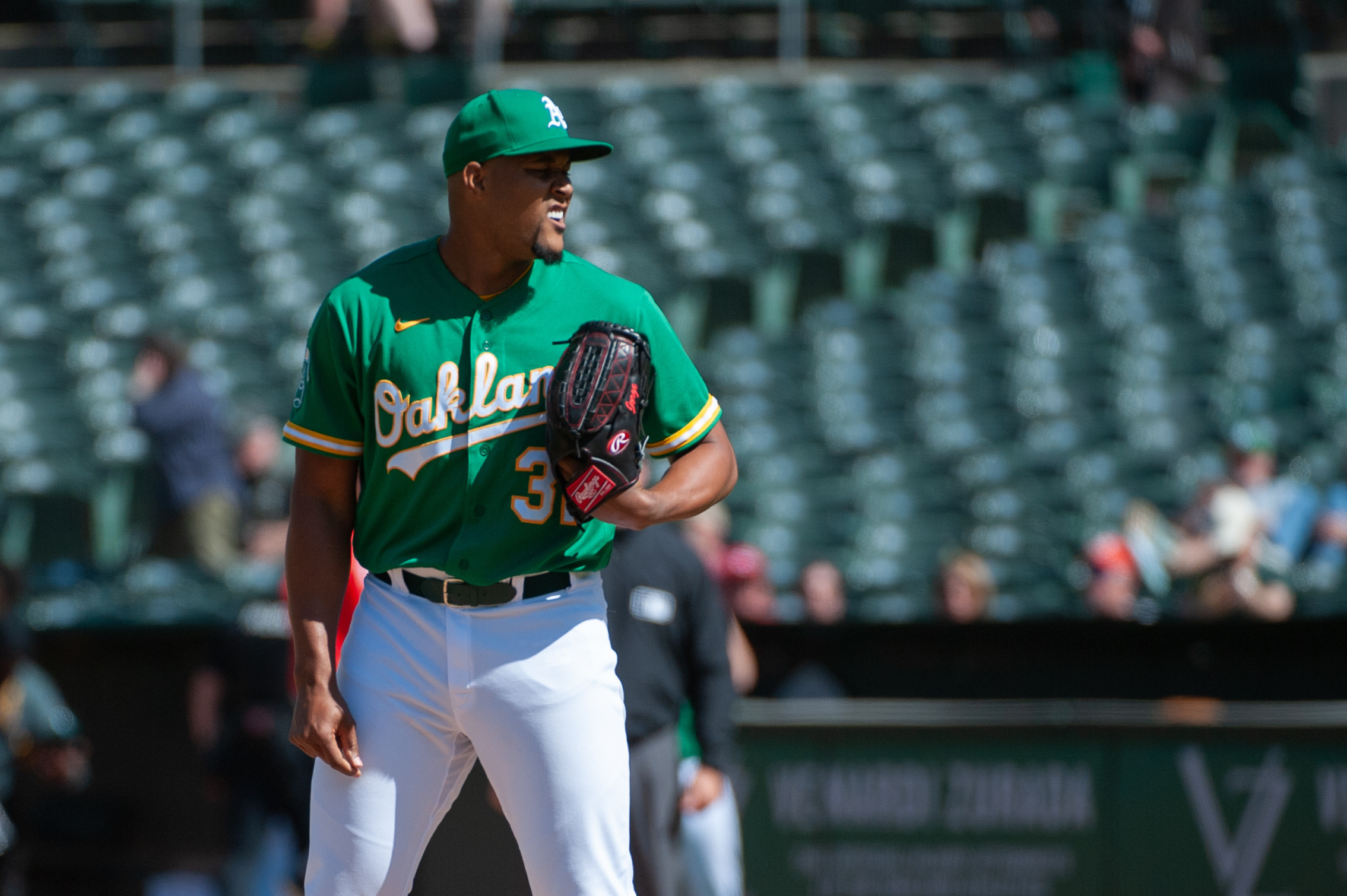 Jake Fraley's fortunate break lifts Reds over Athletics | Reuters